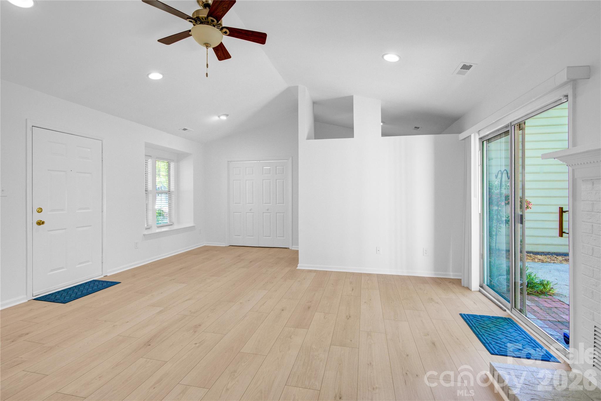 2734 Tiergarten Lane, Charlotte, NC - photo 26 of 36