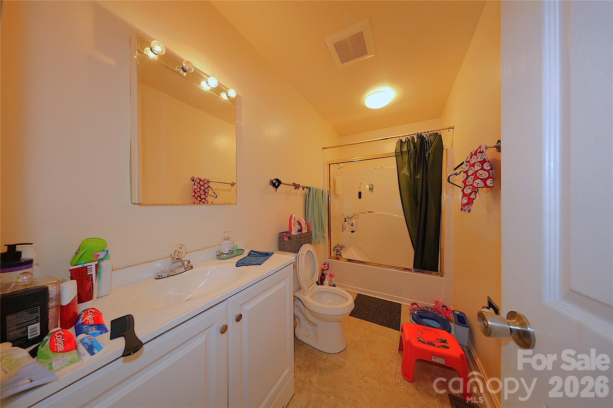 Photo 4 of 104 Pinetree Drive, Matthews, NC