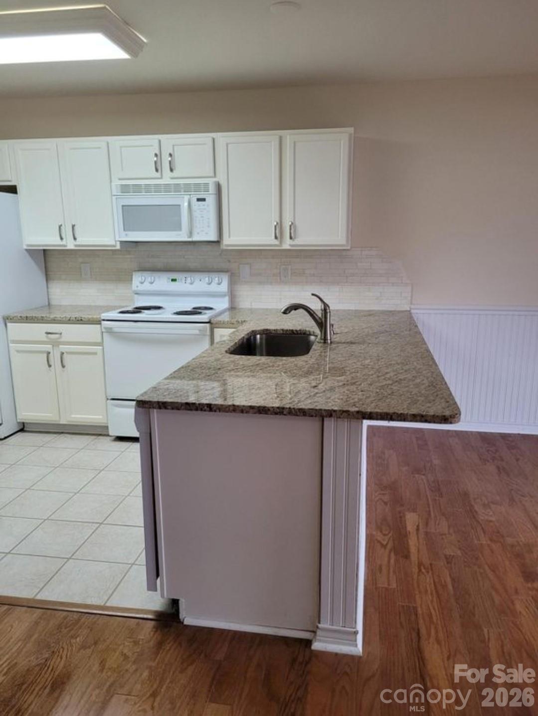 115 Edinburgh Court, Mount Holly, NC - photo 5 of 23
