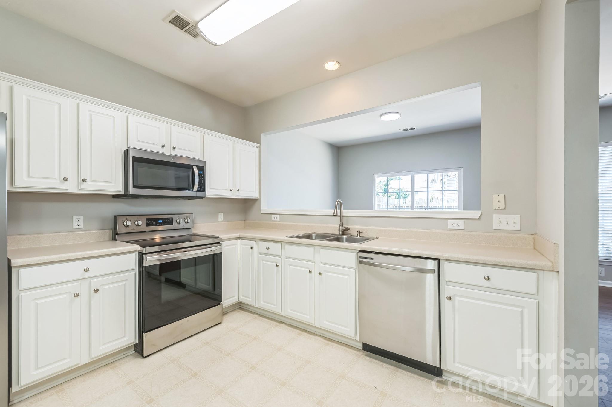 Photo 6 of 10235 Kendra Court, Charlotte, NC