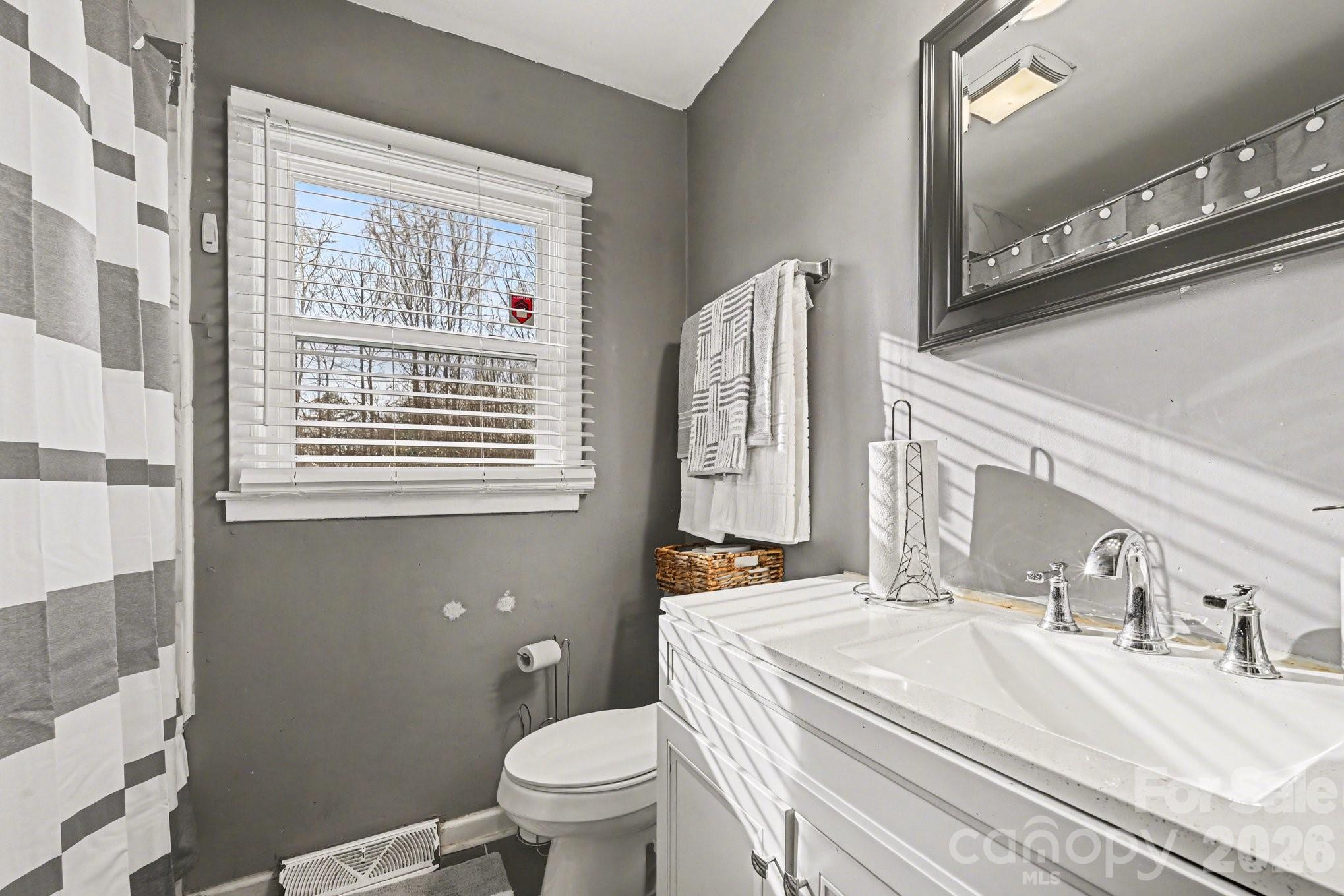 537 Kentbrook Drive, Charlotte, NC - photo 12 of 26