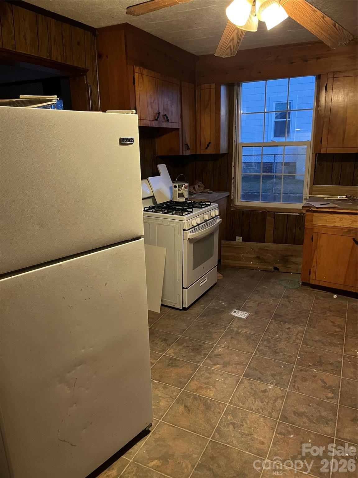 35 Center Street, Great Falls, SC - photo 4 of 15