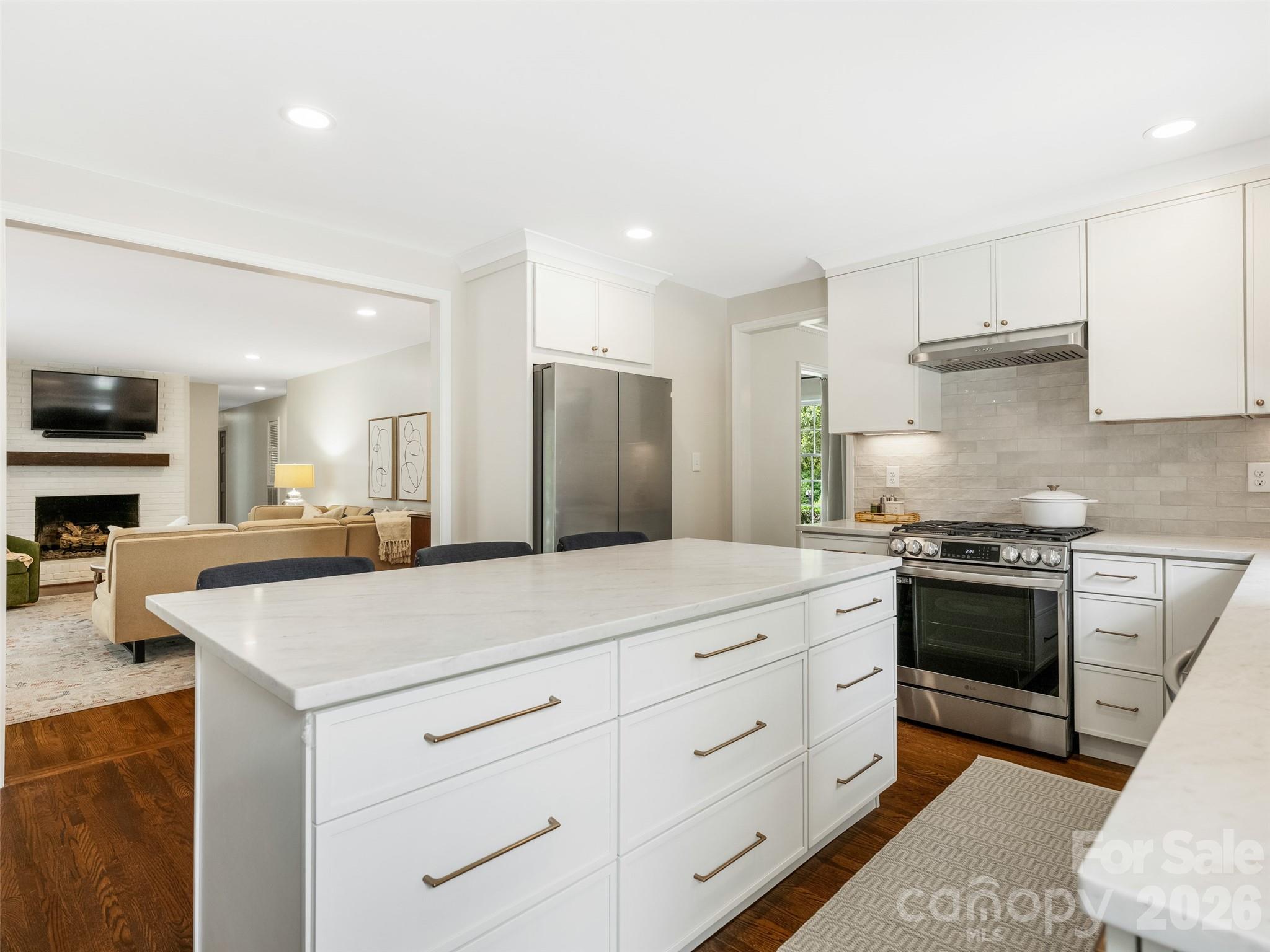 Photo 11 of 1301 E Barden Road, Charlotte, NC