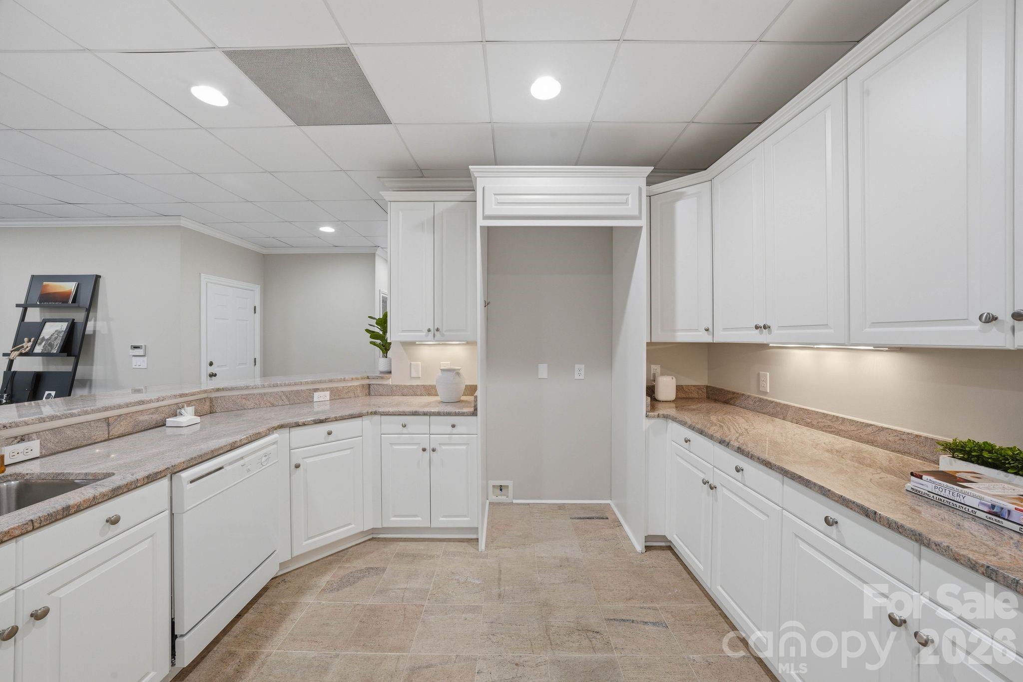 1120 Chollywood Drive, Charlotte, NC - photo 40 of 47