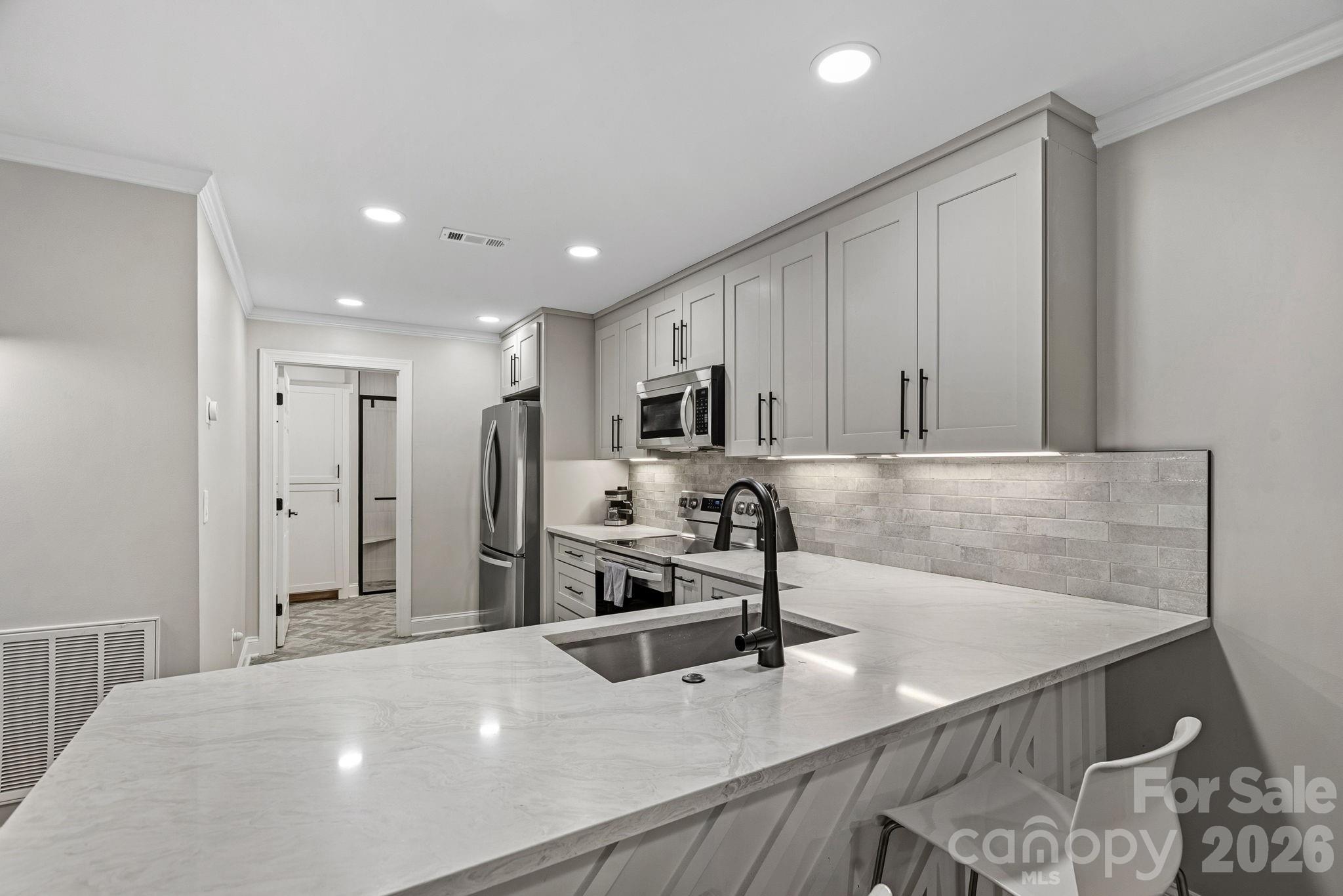 Photo 29 of 5634 Camelot Drive, Charlotte, NC