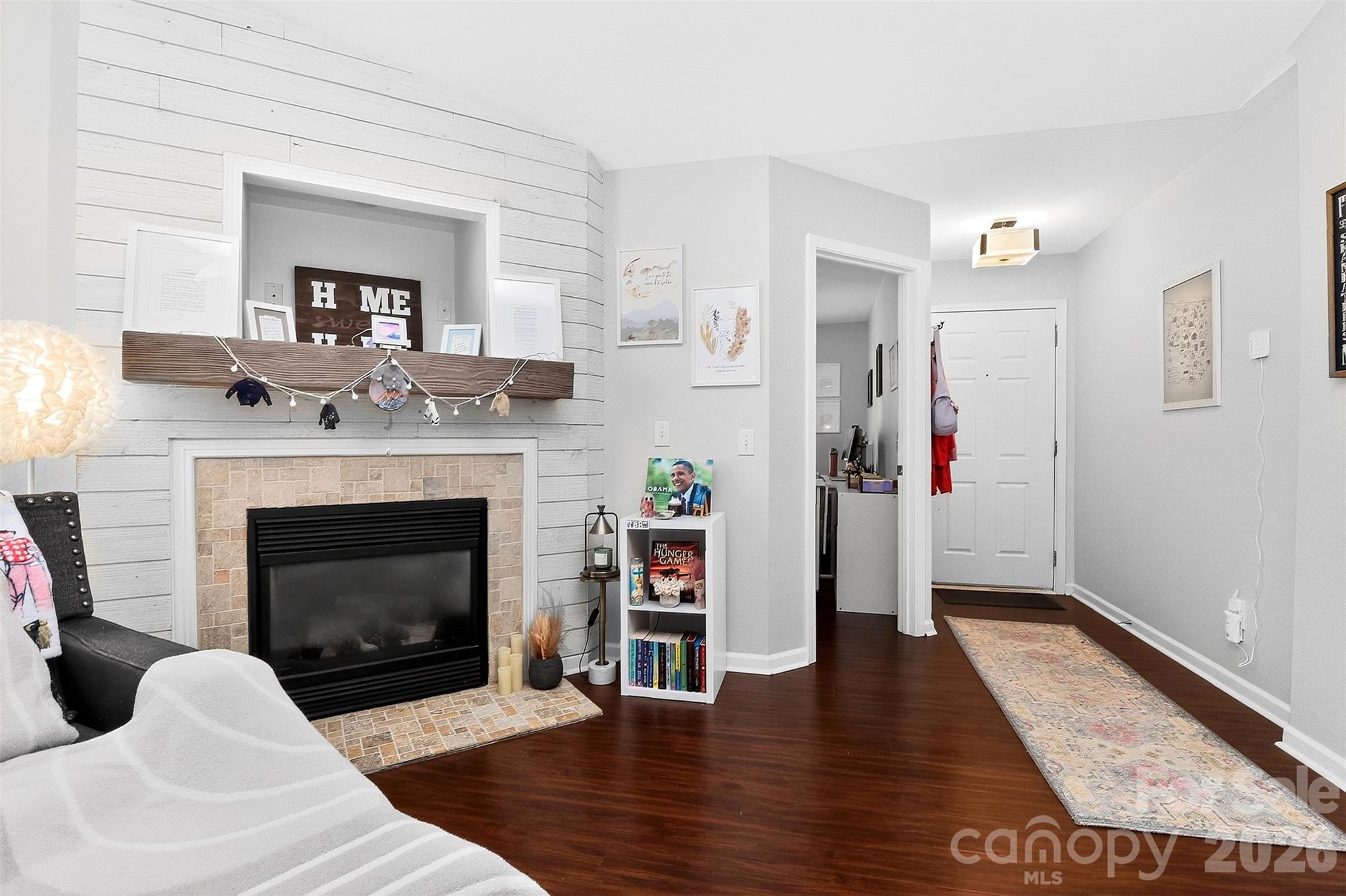 Photo 3 of 5422 Harris Cove Drive, Charlotte, NC