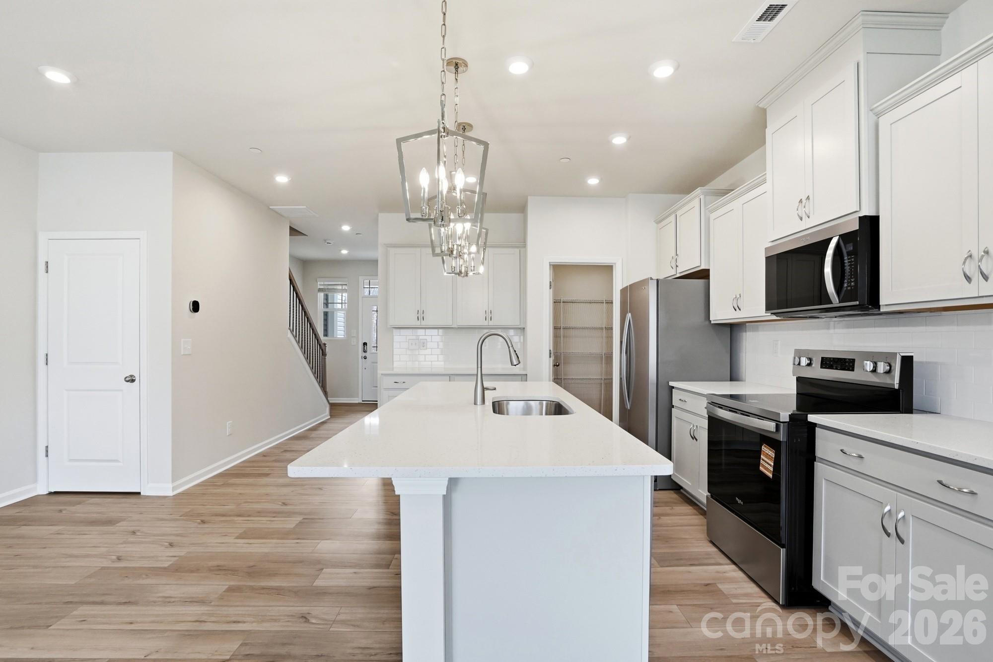 2540 Hedgecliff Road, Kannapolis, NC - photo 6 of 23