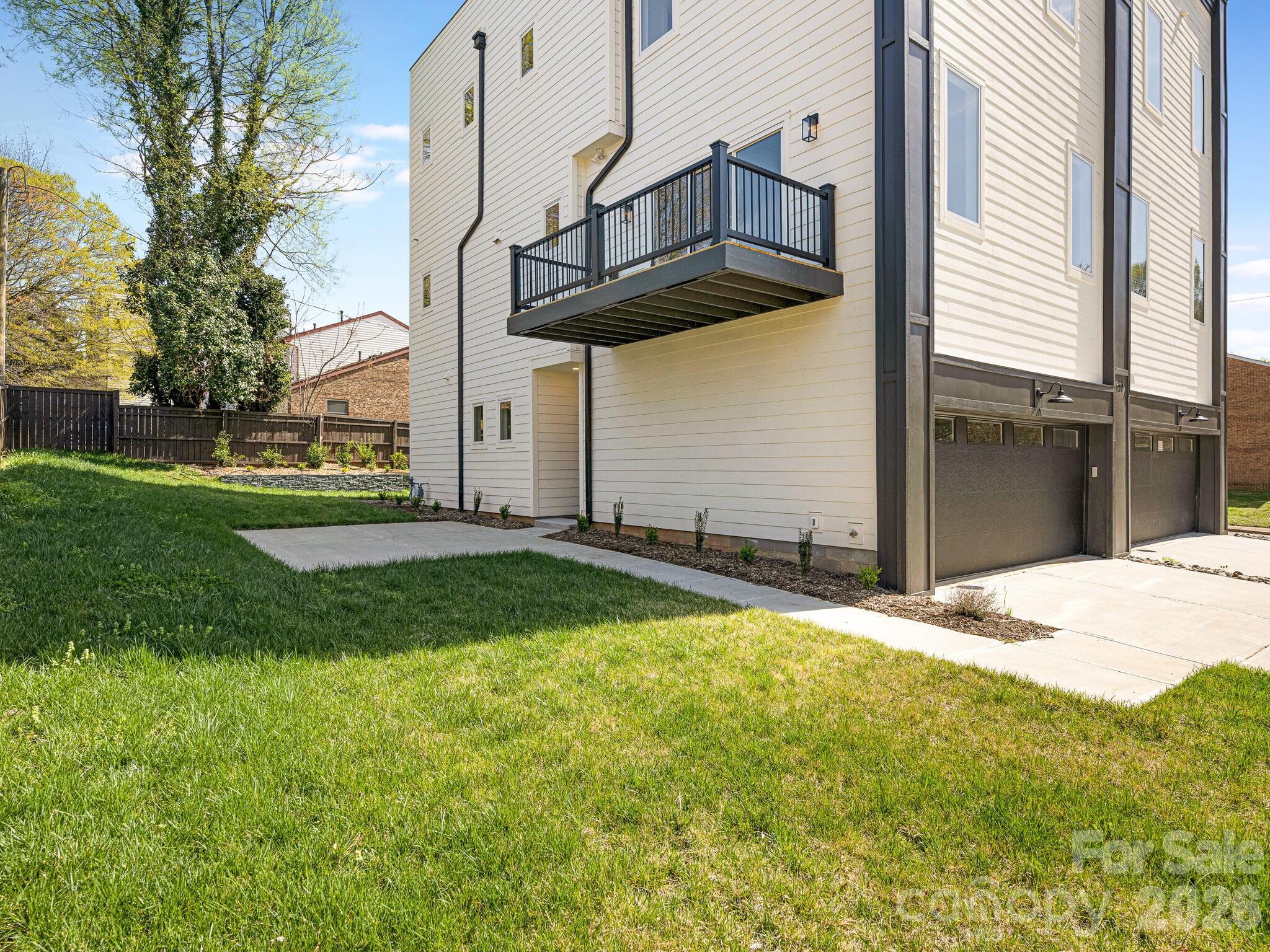 129 French StreetA, Charlotte, NC - photo 27 of 37
