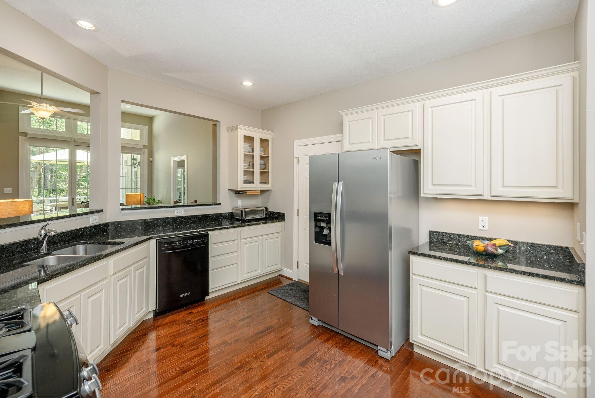 113 CHANCERY Court, Flat Rock, NC - photo 17 of 46