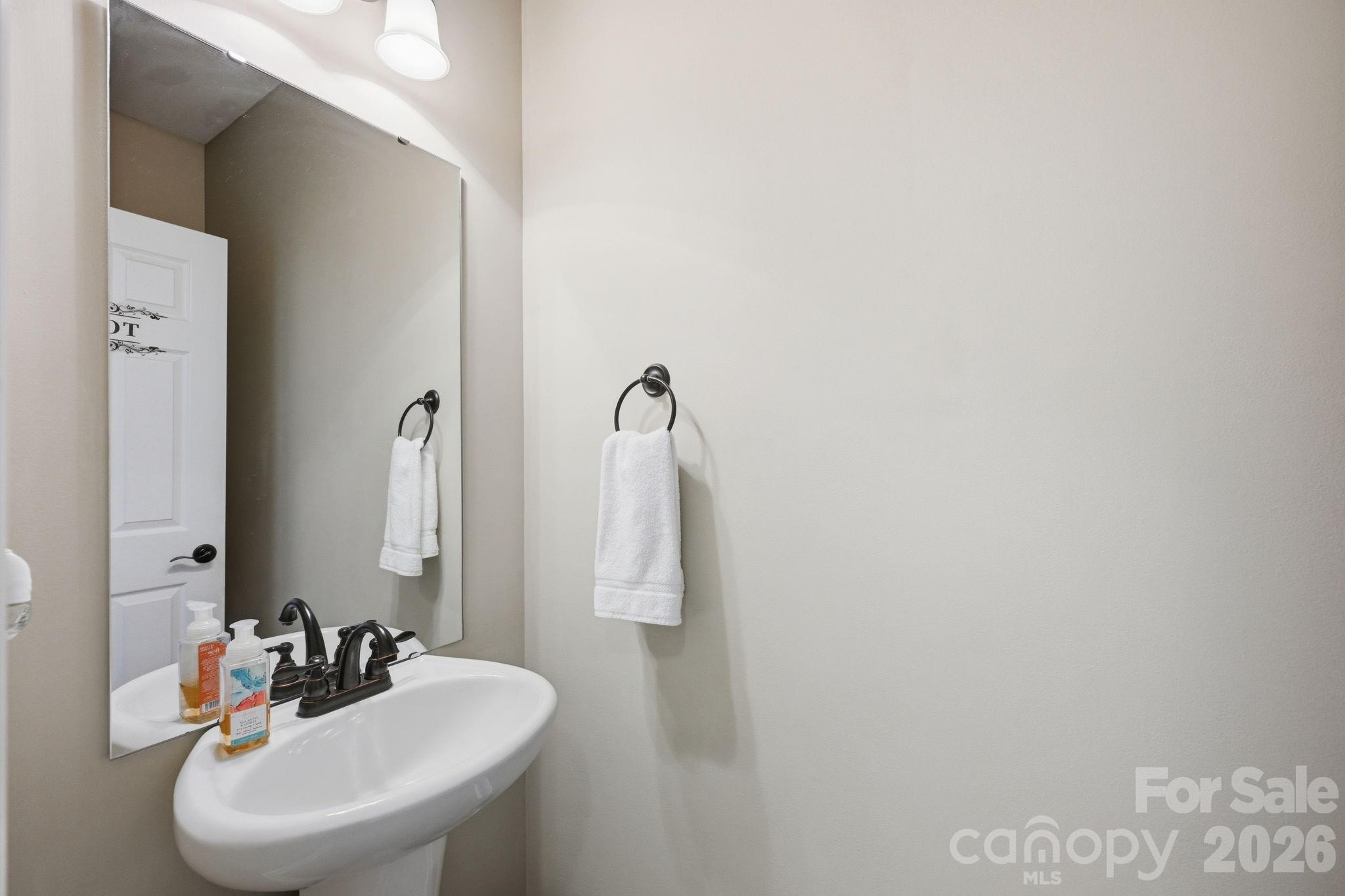 1434 Steeplechase Drive, Mount Pleasant, NC - photo 18 of 49