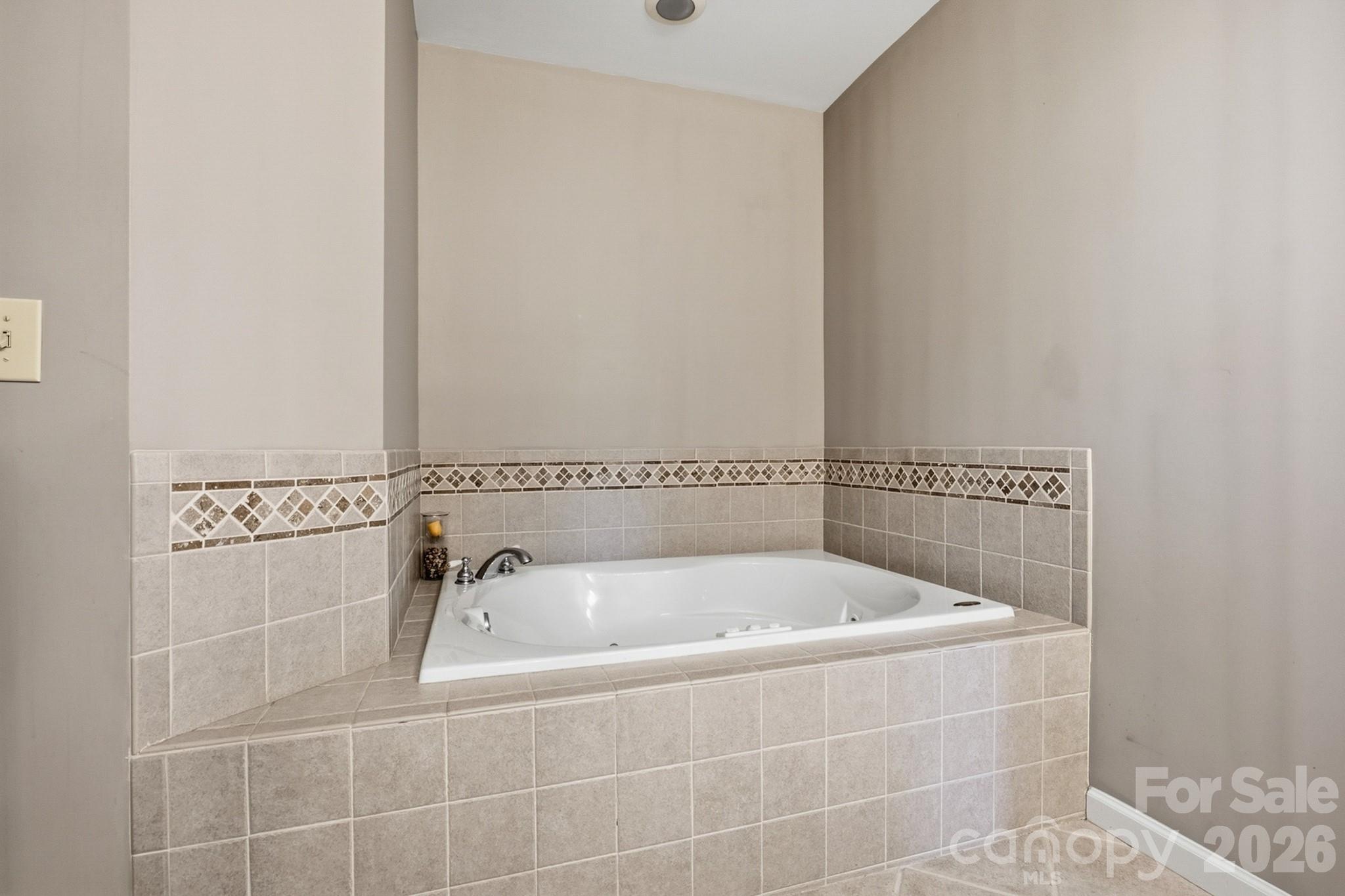 Photo 18 of 11831 Parks Farm Lane, Charlotte, NC