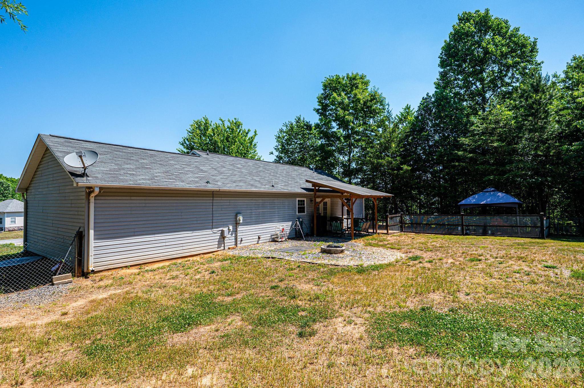 205 Winding Cedar Drive, Statesville, NC - photo 9 of 46