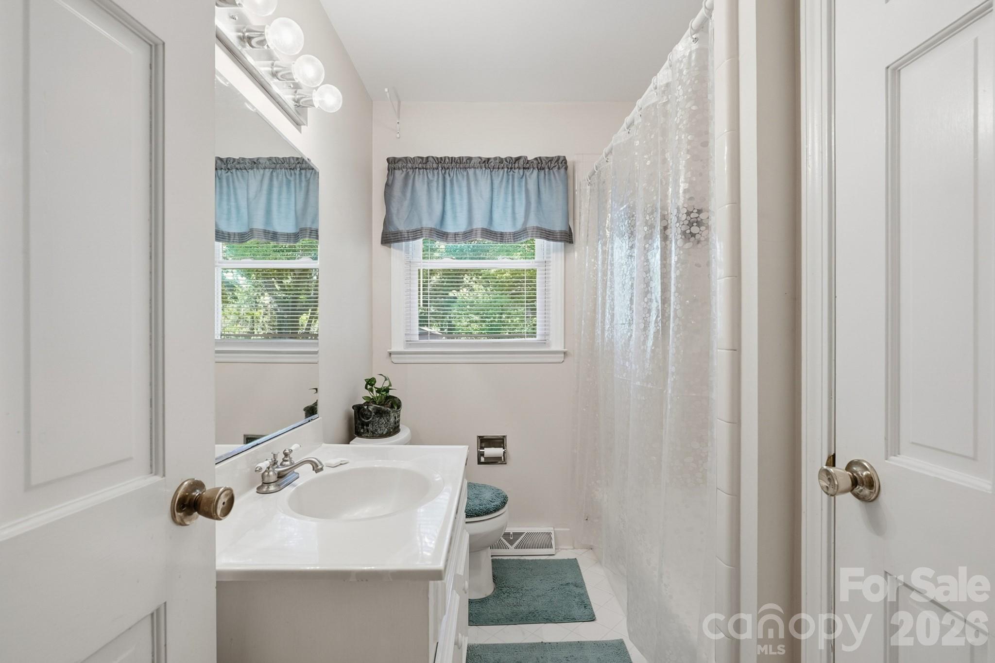 4323 Creemore Drive, Charlotte, NC - photo 19 of 34