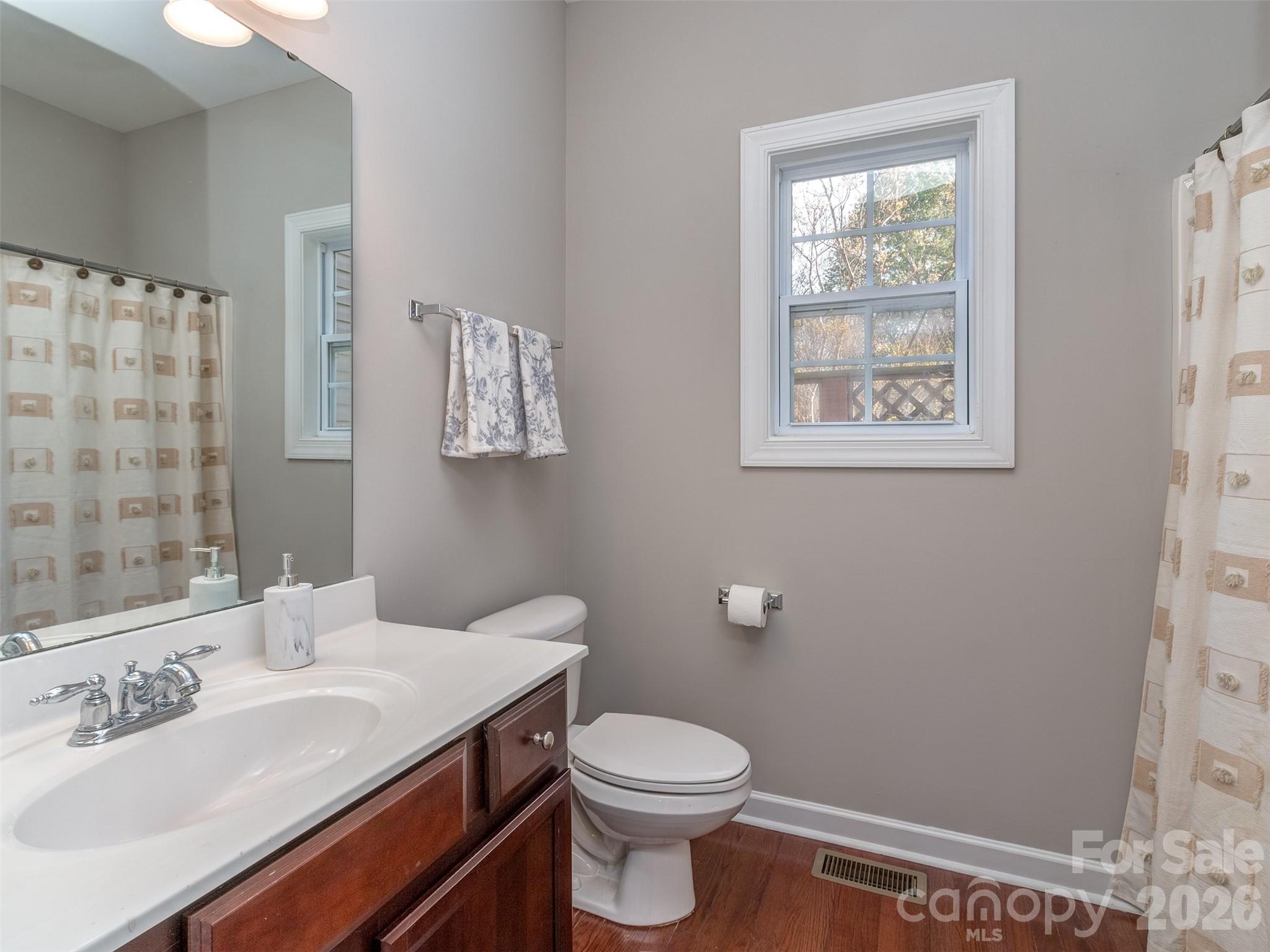 Photo 16 of 12103 Crescent Run Court, Charlotte, NC