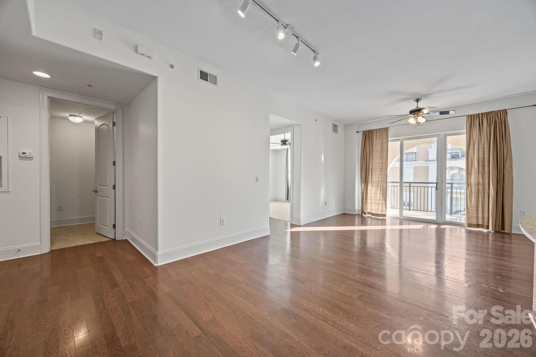 Photo 10 of 4620 Piedmont Row Drive609, Charlotte, NC