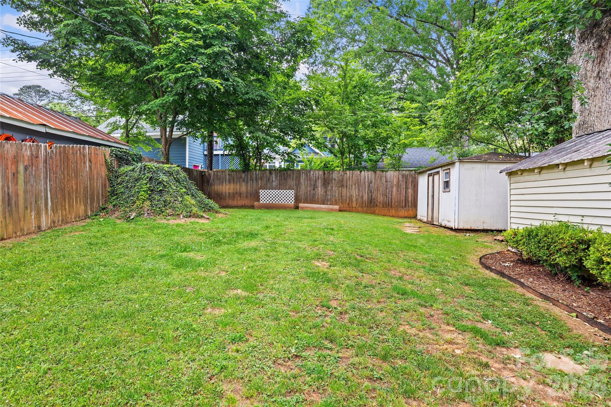 Photo 29 of 3225 Commonwealth Avenue, Charlotte, NC