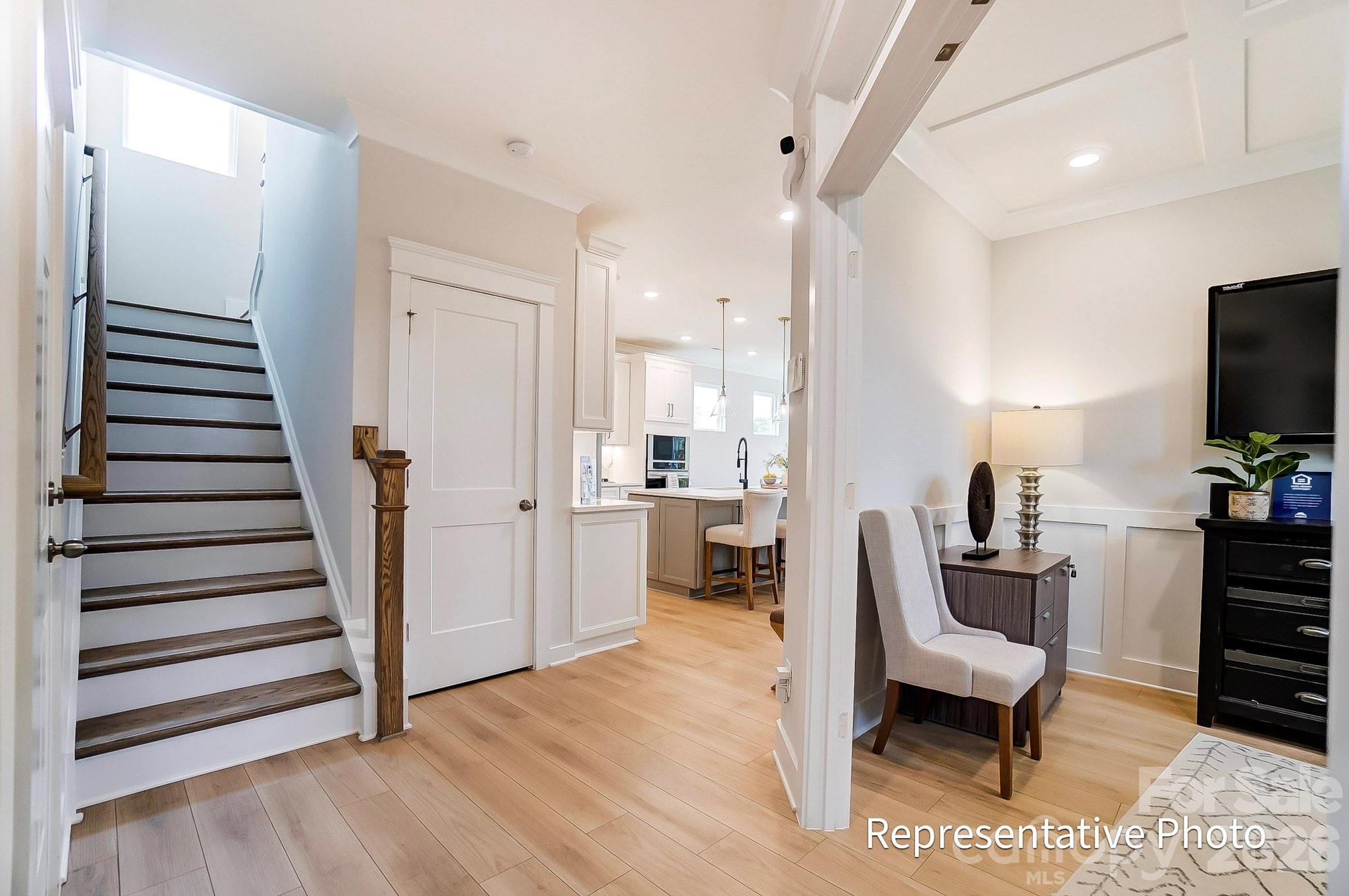 Photo 4 of 13130 Foxberry Road, Charlotte, NC