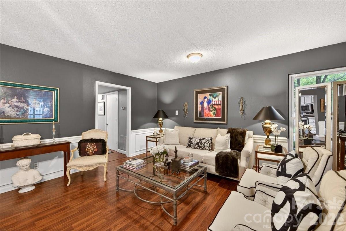 Photo 18 of 830 Sardis Cove Drive, Charlotte, NC
