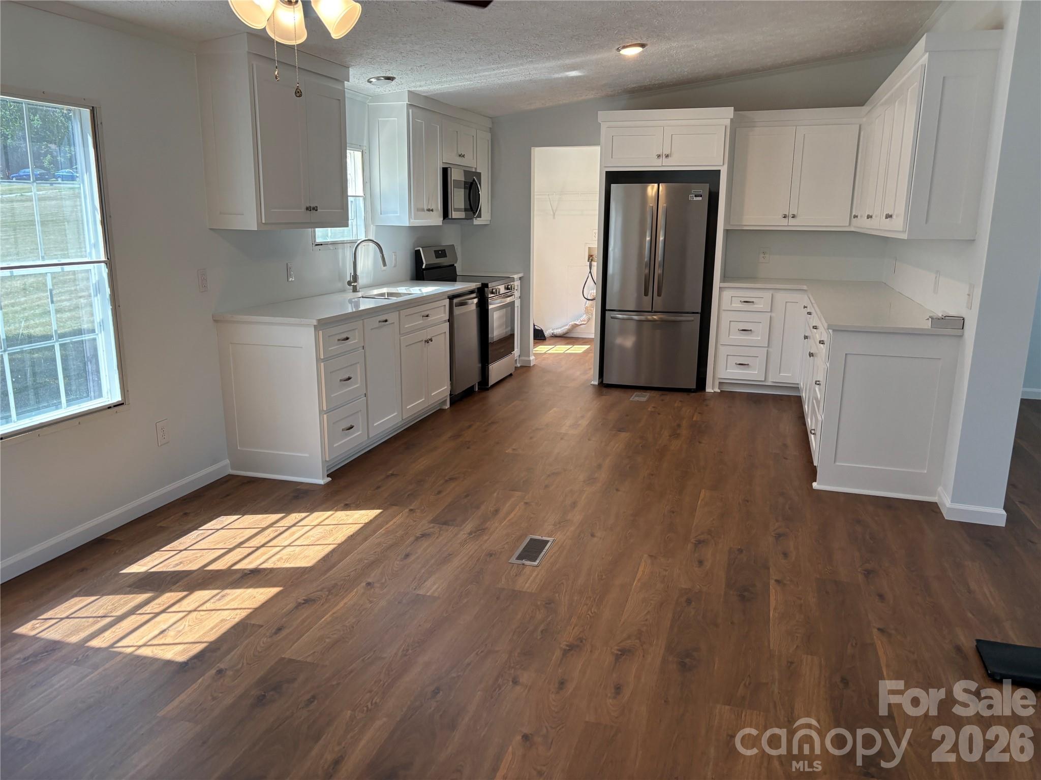 559 School Drive, Taylorsville, NC - photo 14 of 49