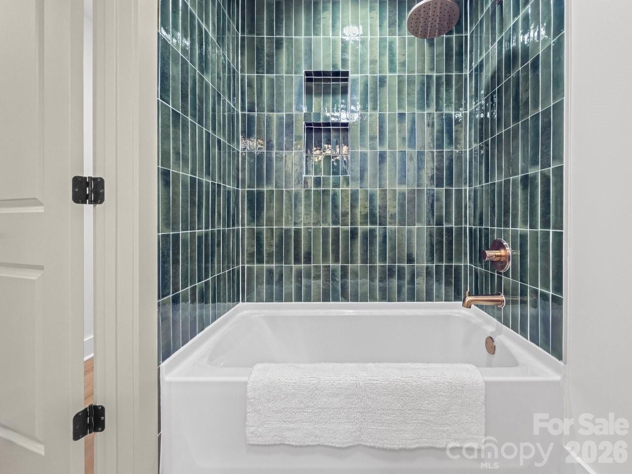 Photo 32 of 409 Scaleybark Road, Charlotte, NC