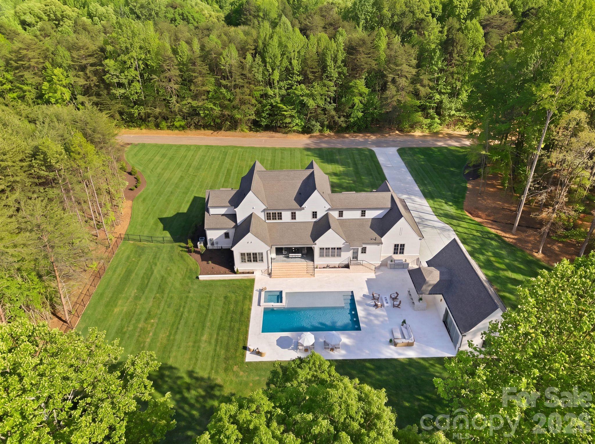 Photo 4 of 3035 Maple Way Drive, Davidson, NC