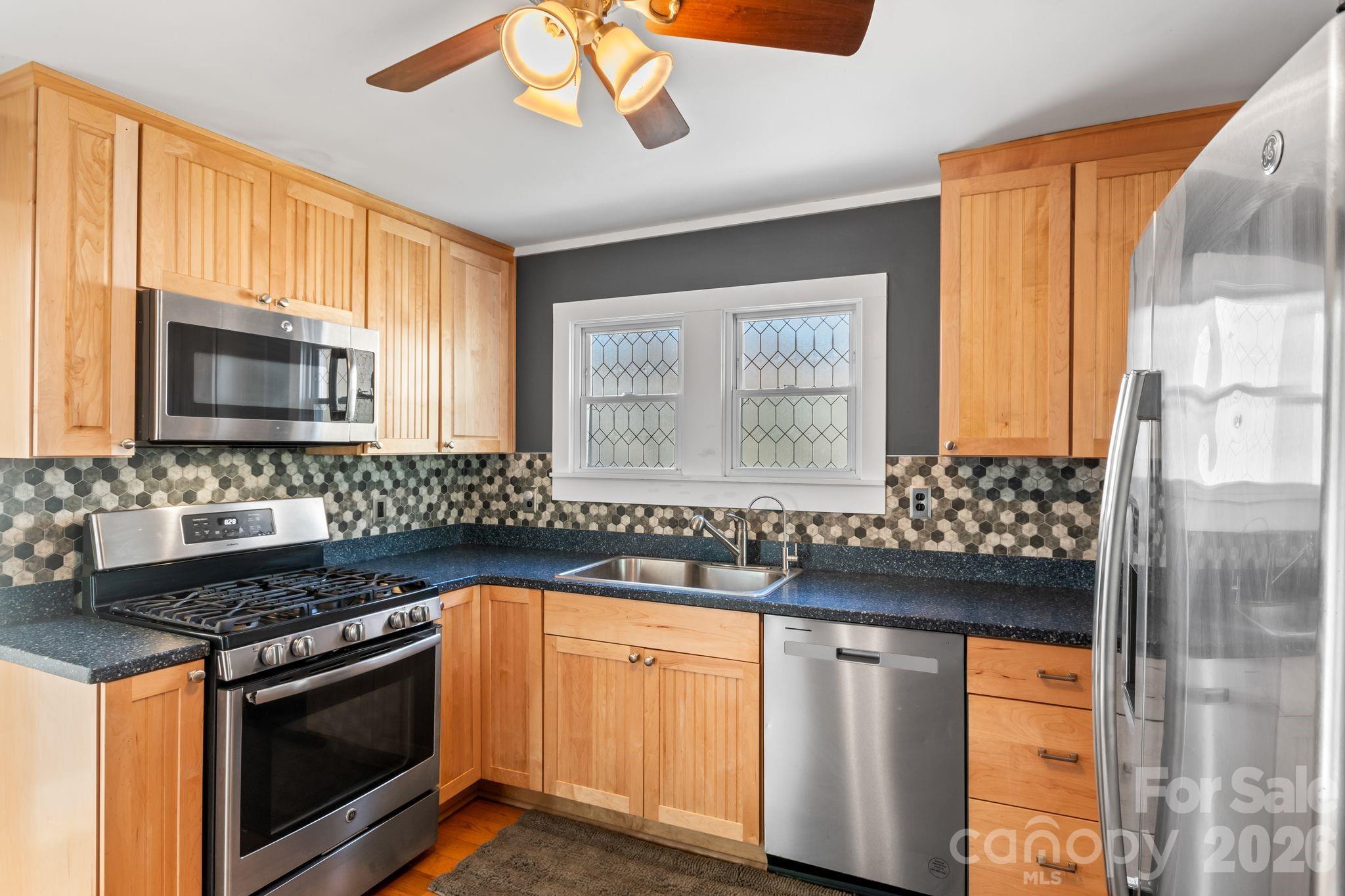60 Shiloh Road, Asheville, NC - photo 8 of 37