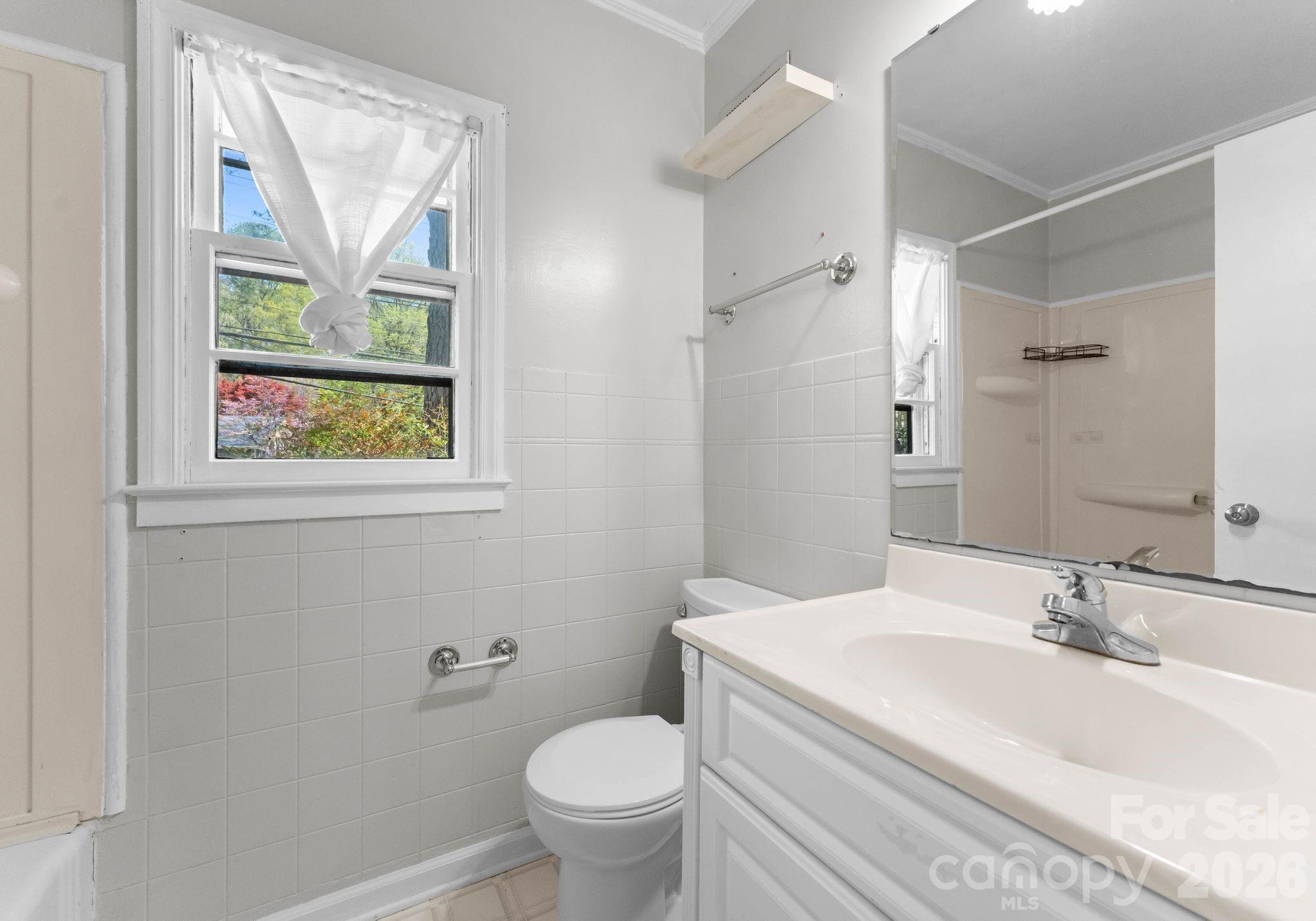 1136 E Woodlawn Road, Charlotte, NC - photo 29 of 48