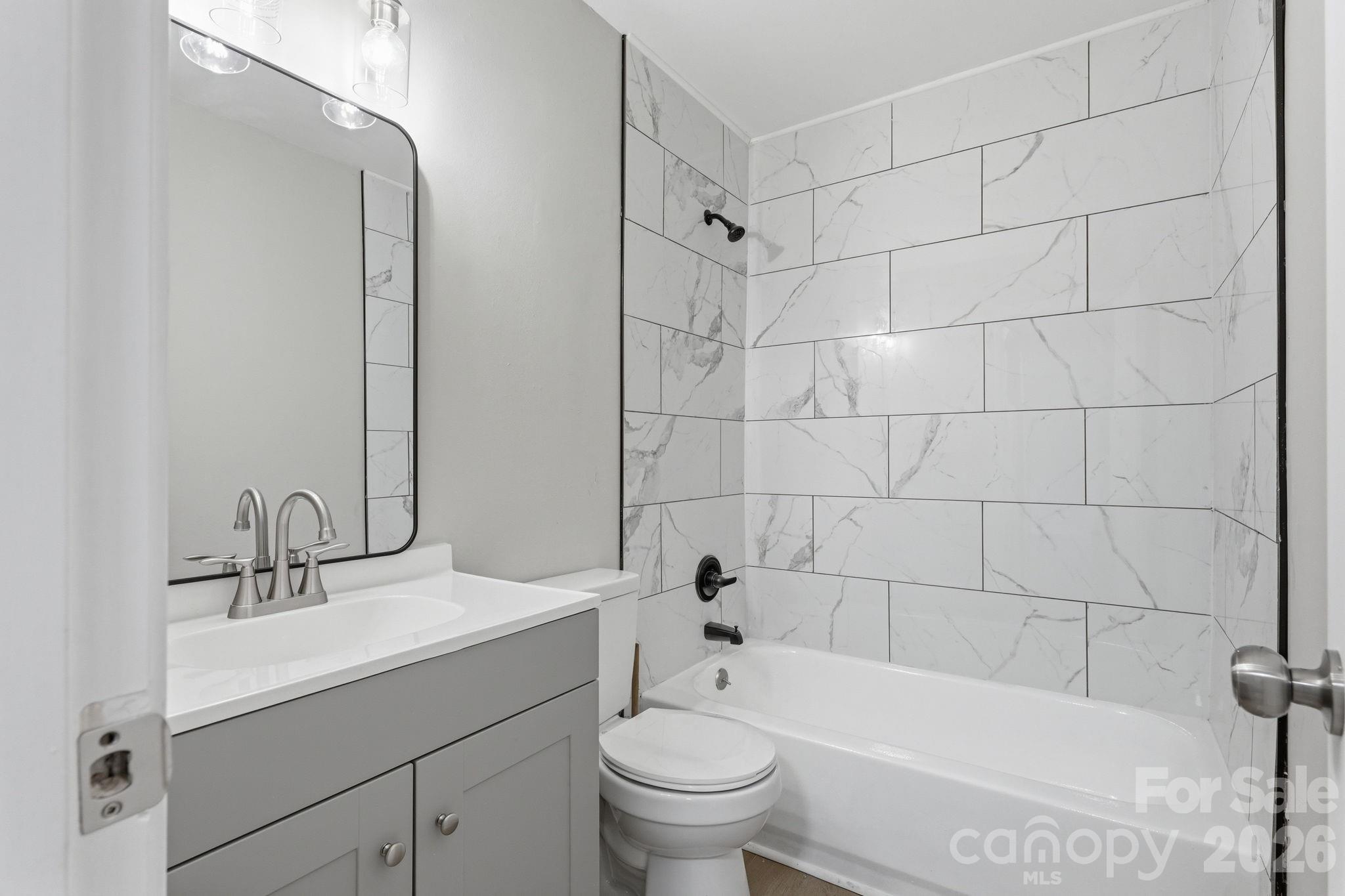 364 Leafmore Drive, Charlotte, NC - photo 12 of 23