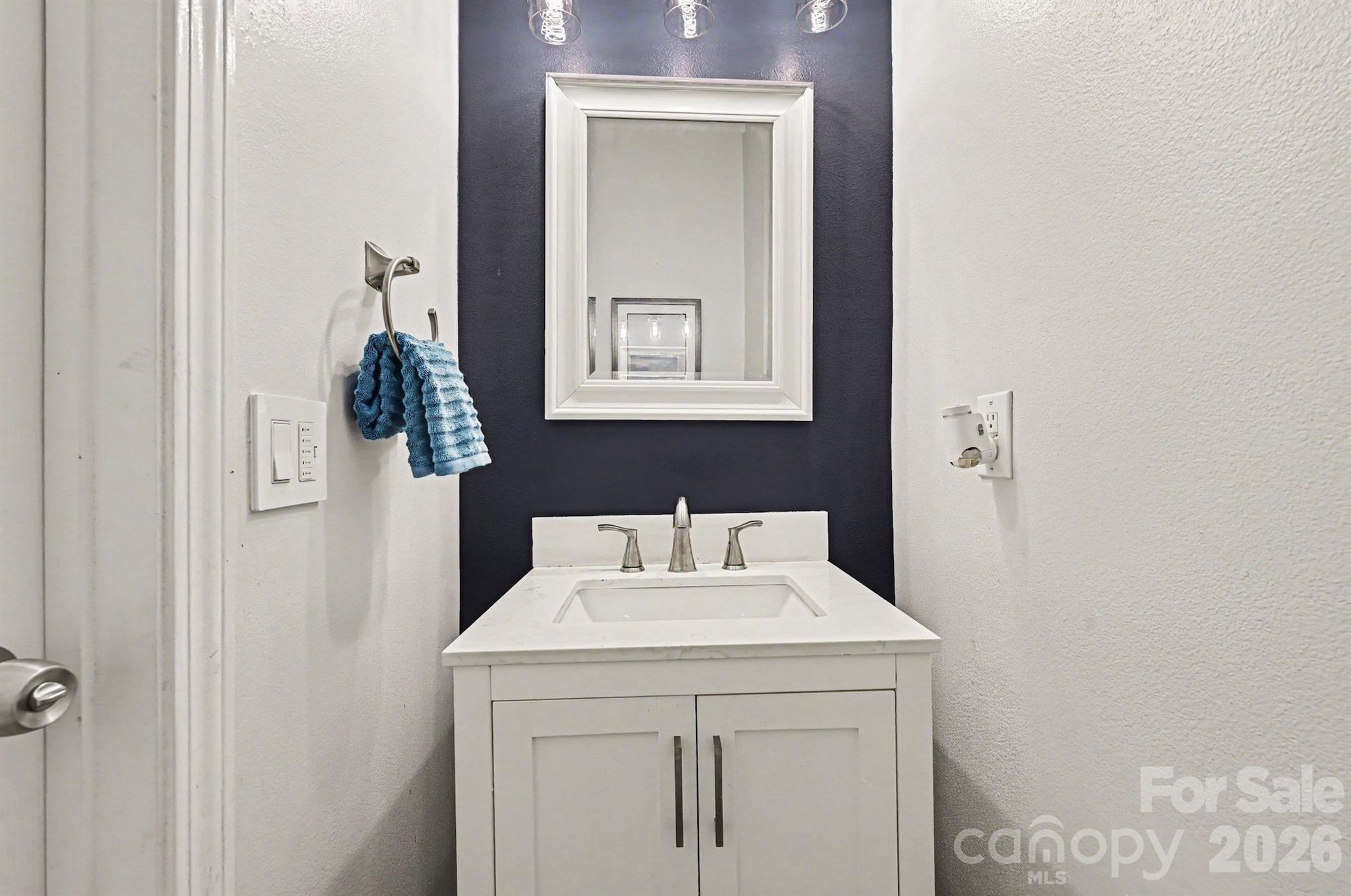 Photo 7 of 9902 Highlands Crossing Drive, Charlotte, NC