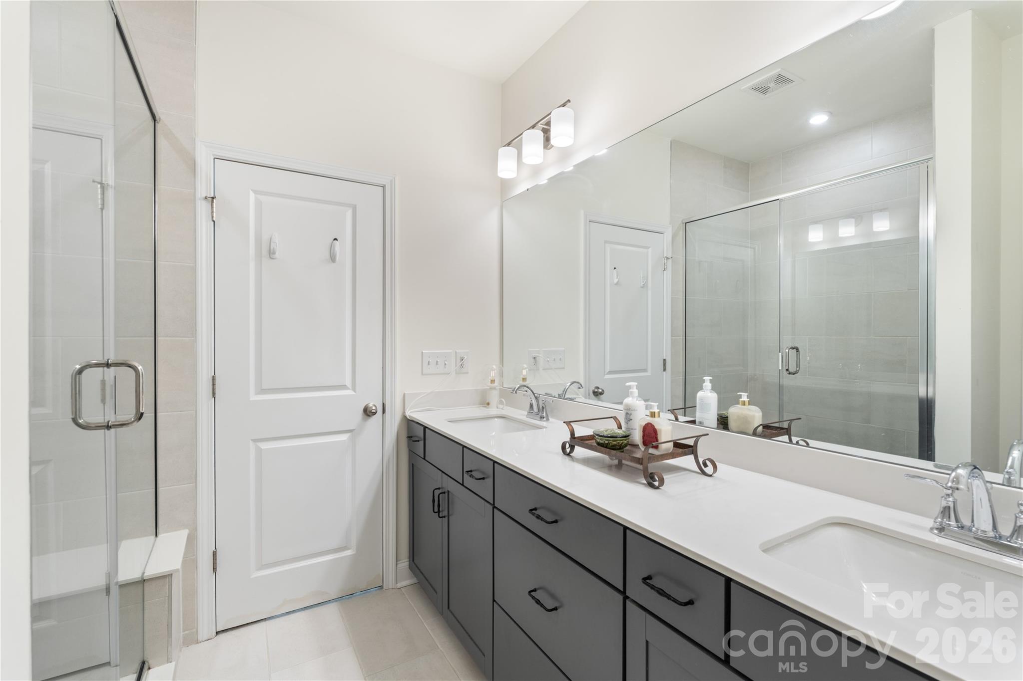 Photo 33 of 318 Simeon Drive, Charlotte, NC