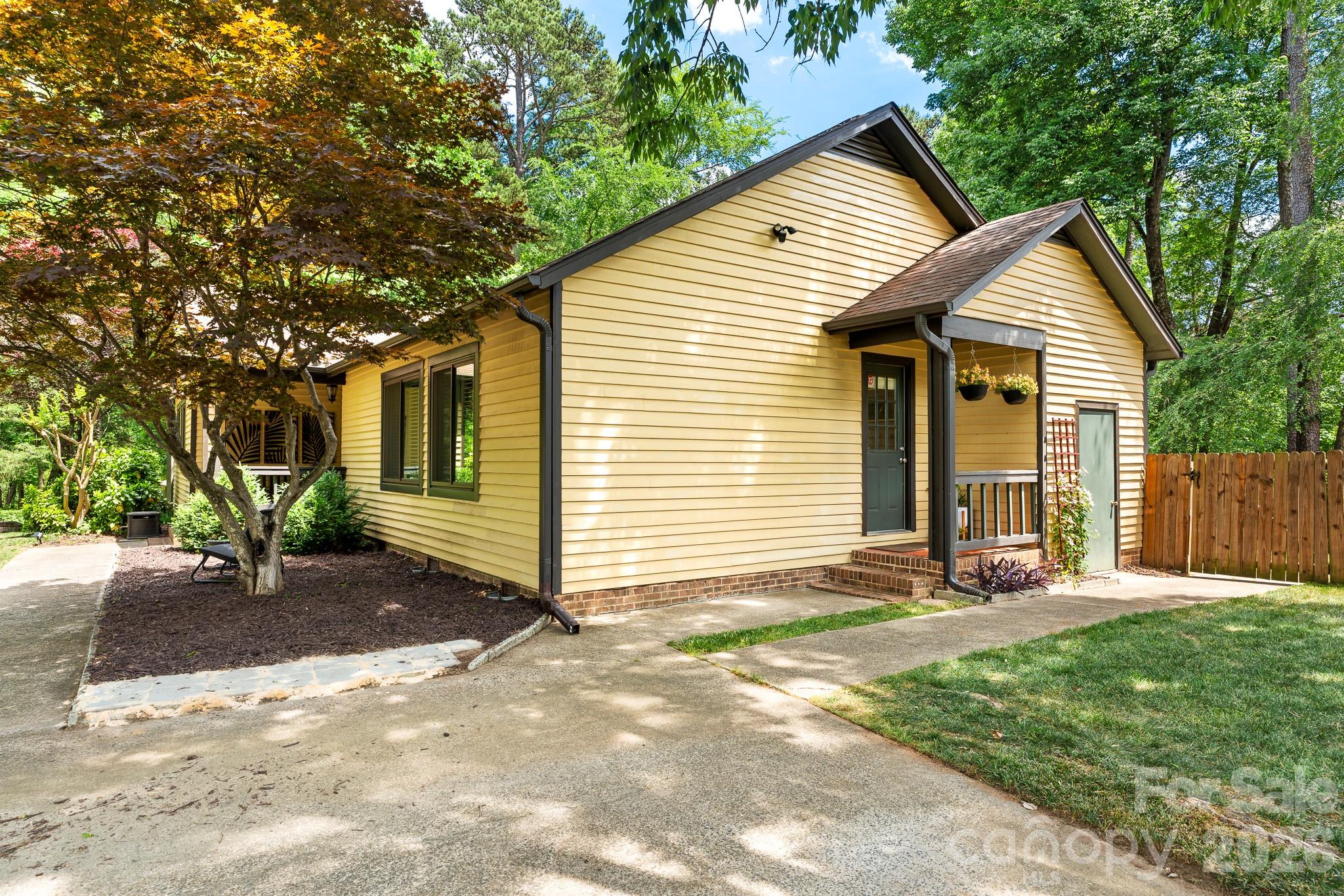 Photo 37 of 8700 Lorraine Drive, Charlotte, NC