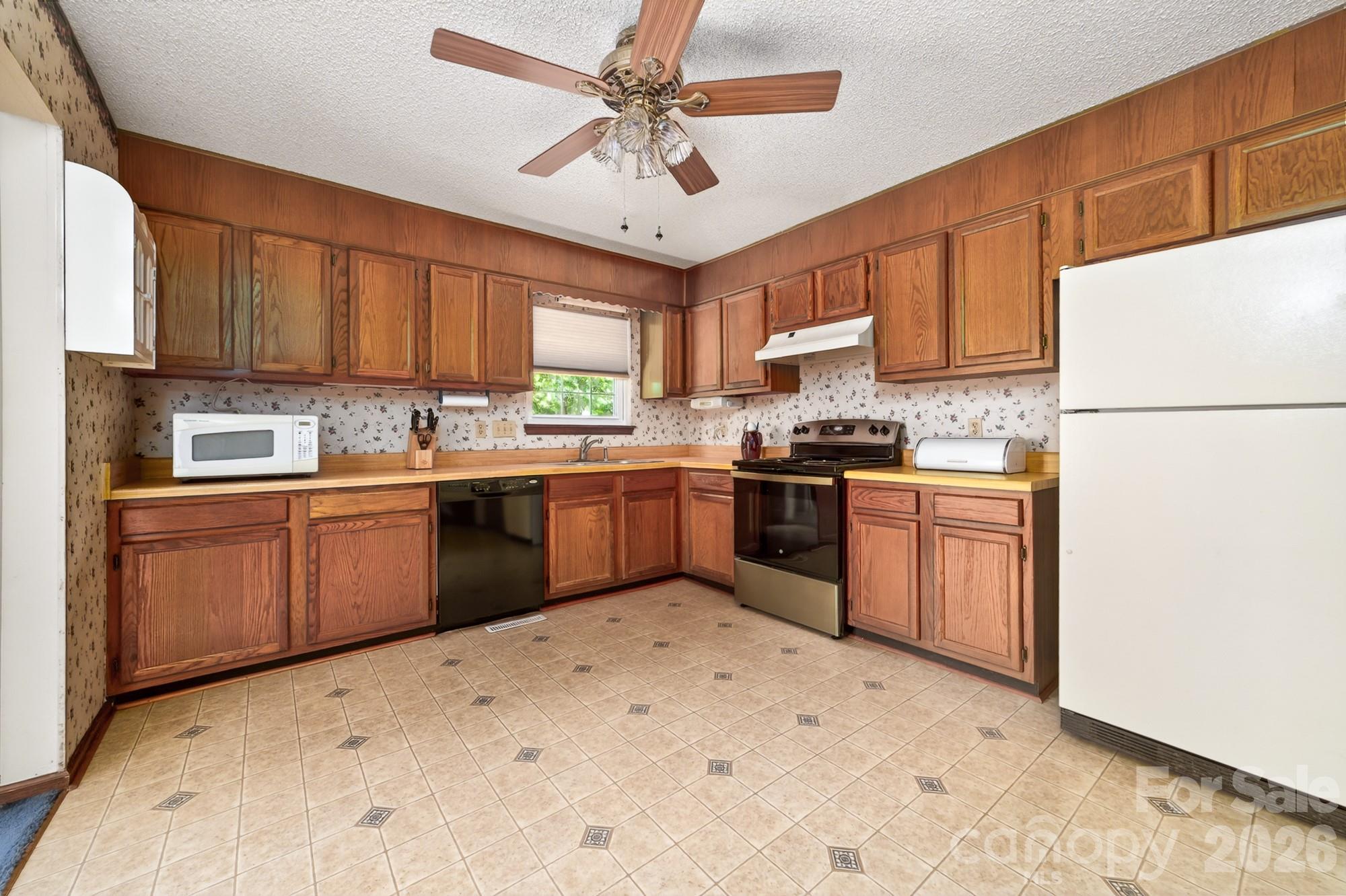 Photo 11 of 10730 Coachman Circle, Charlotte, NC