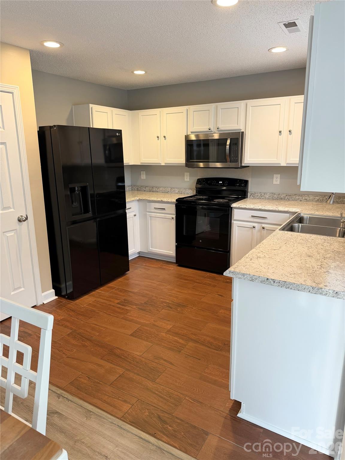 Photo 3 of 9233 Simonton Drive, Charlotte, NC