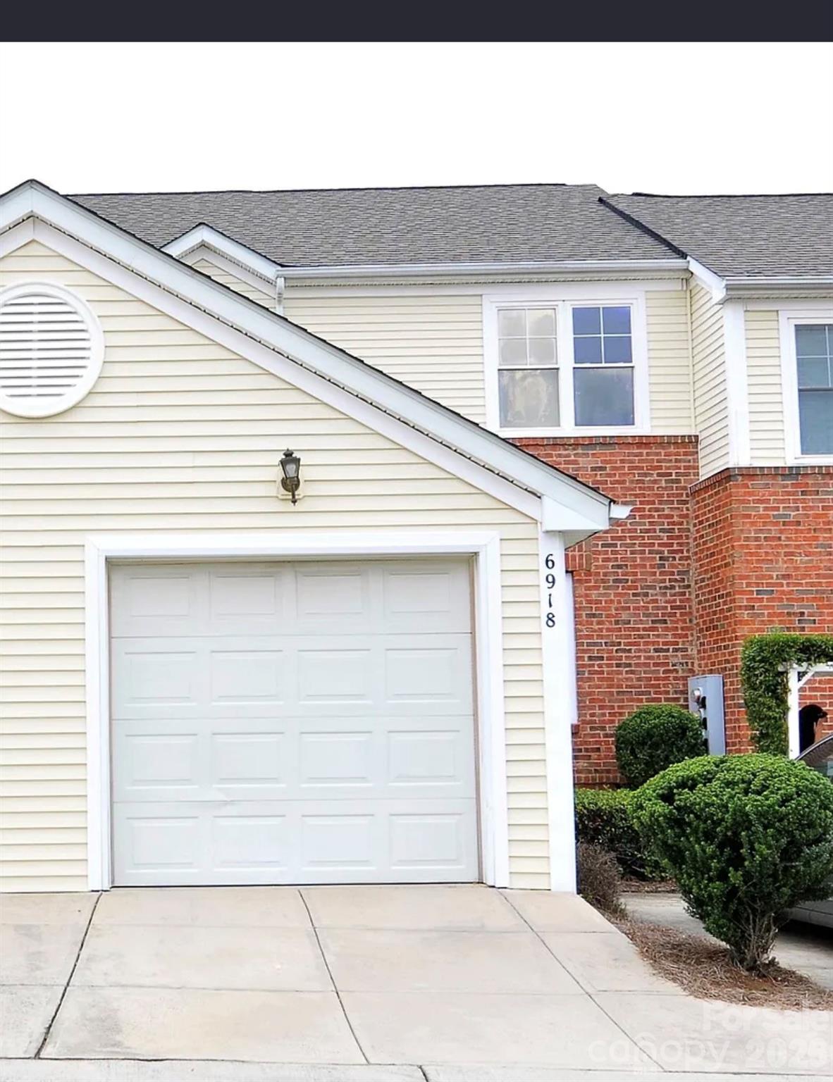 Home for sale at 6918 Misty Pine Lane, Charlotte, NC — photo 1 of 25