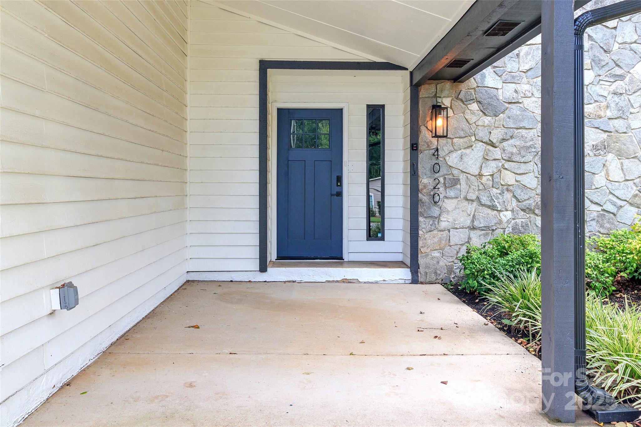Photo 2 of 4020 Bon Rea Drive, Charlotte, NC
