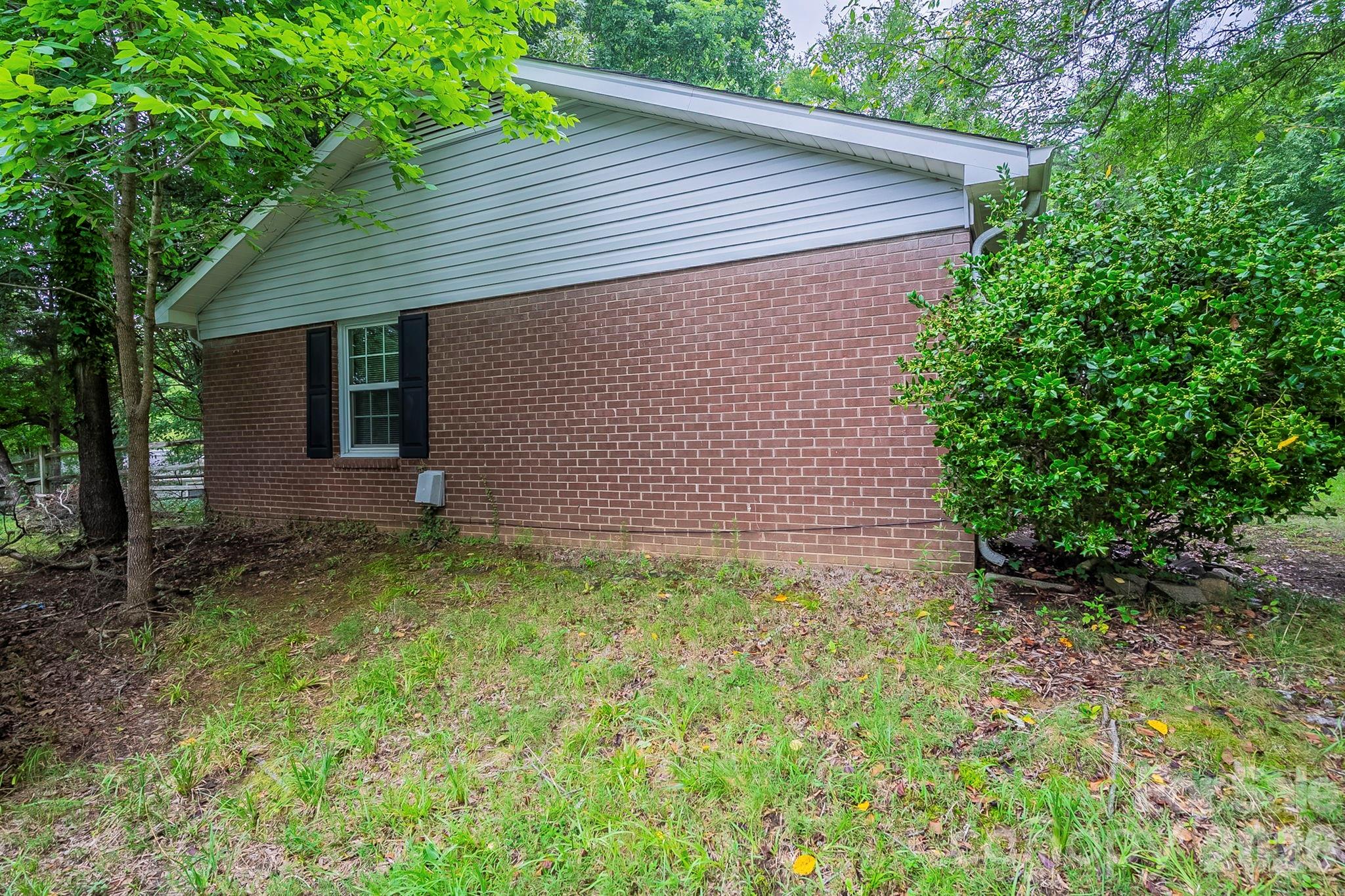 6410 Pineburr Court, Charlotte, NC - photo 34 of 38
