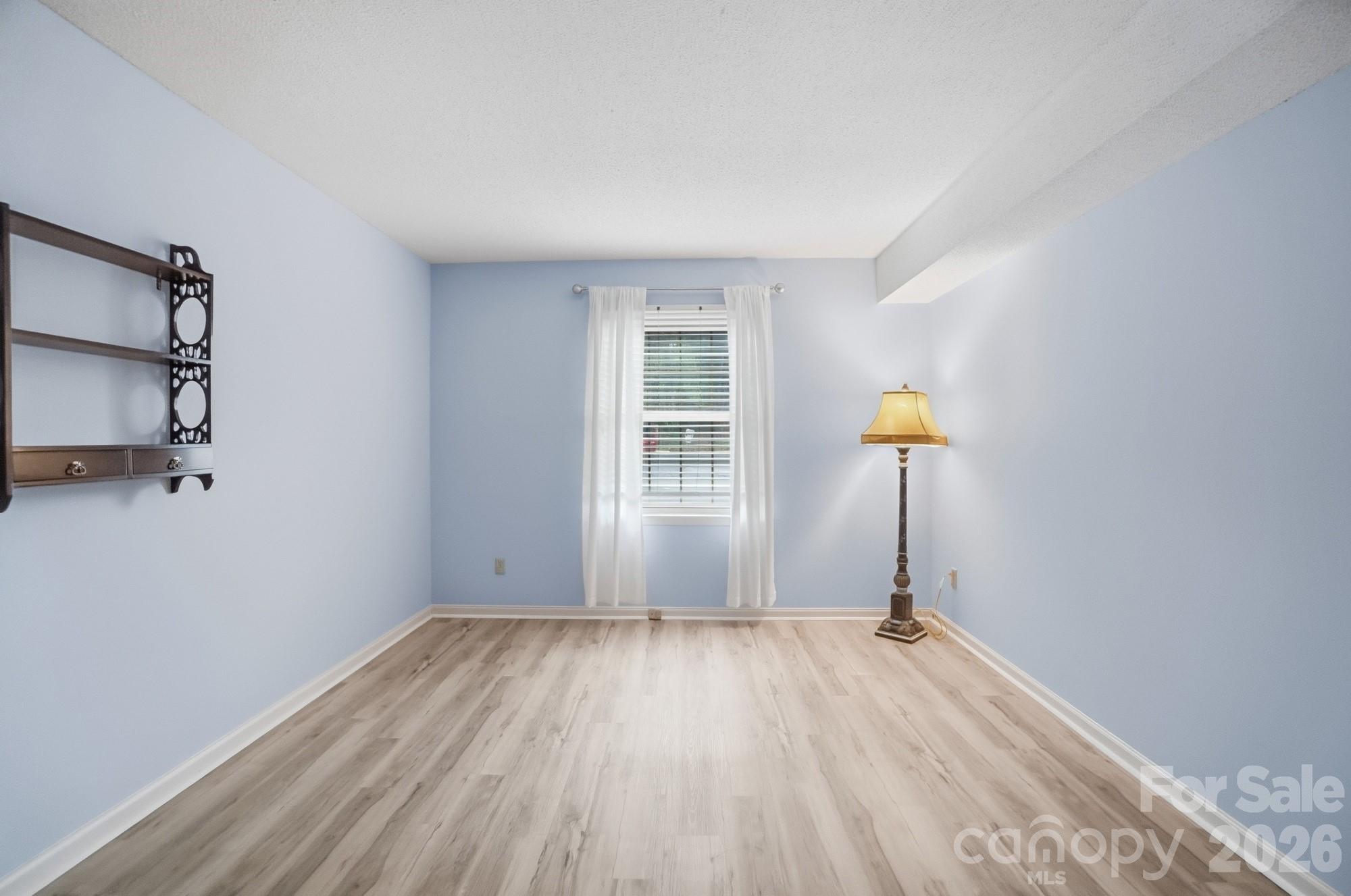 Photo 32 of 4754 Hedgemore DriveN, Charlotte, NC