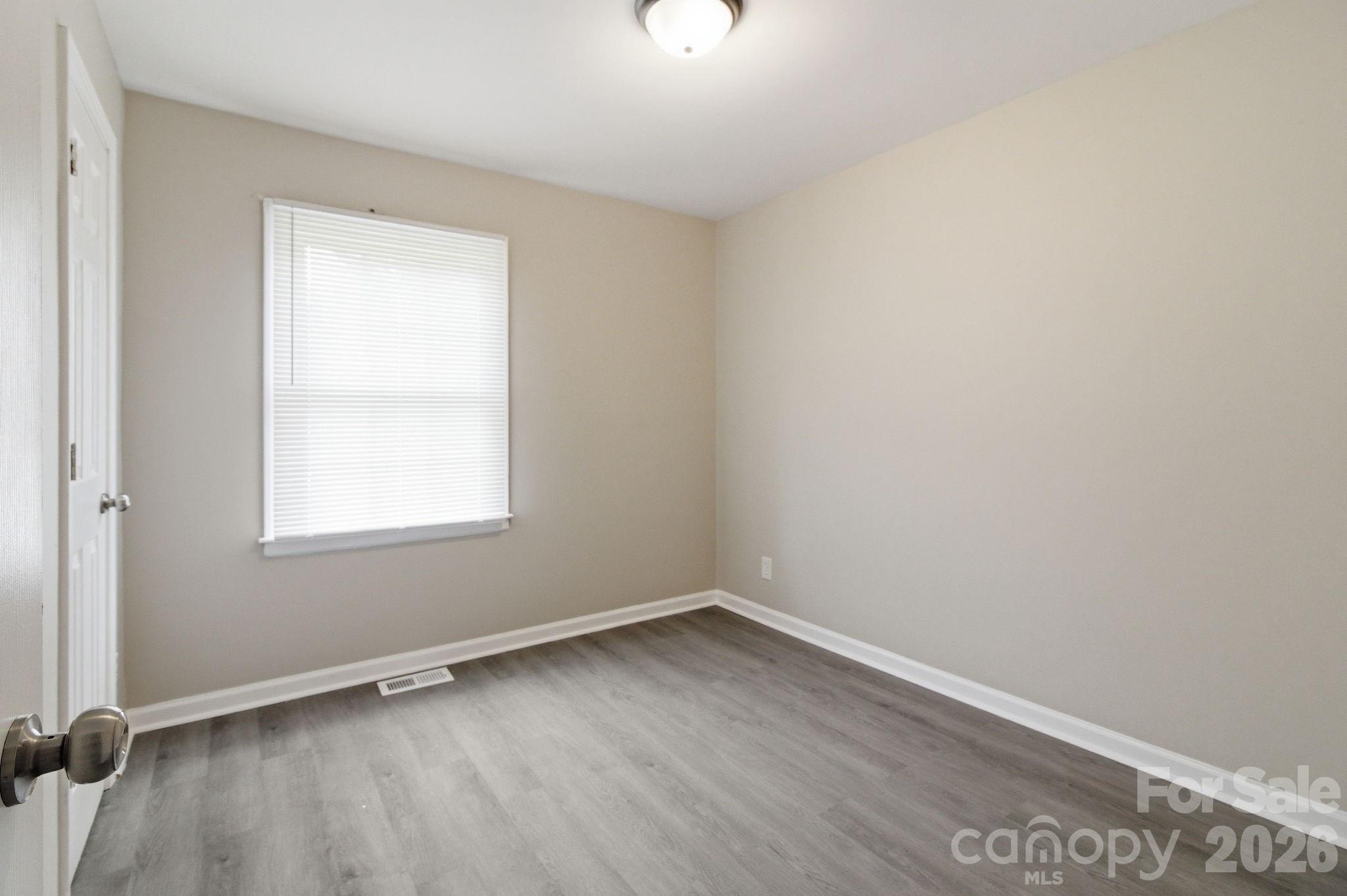 Photo 8 of 2732 Thornton Road, Charlotte, NC