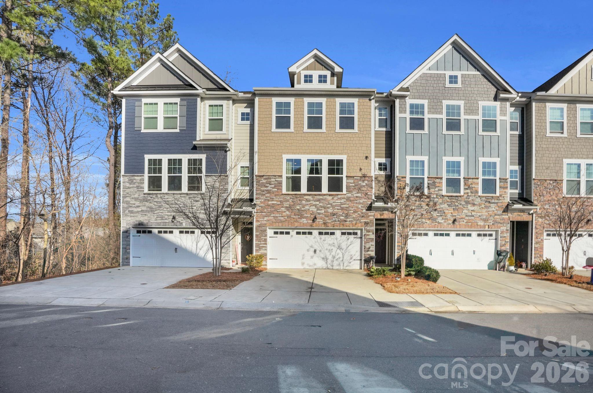 Photo 3 of 12210 Ardrey Park Drive, Charlotte, NC