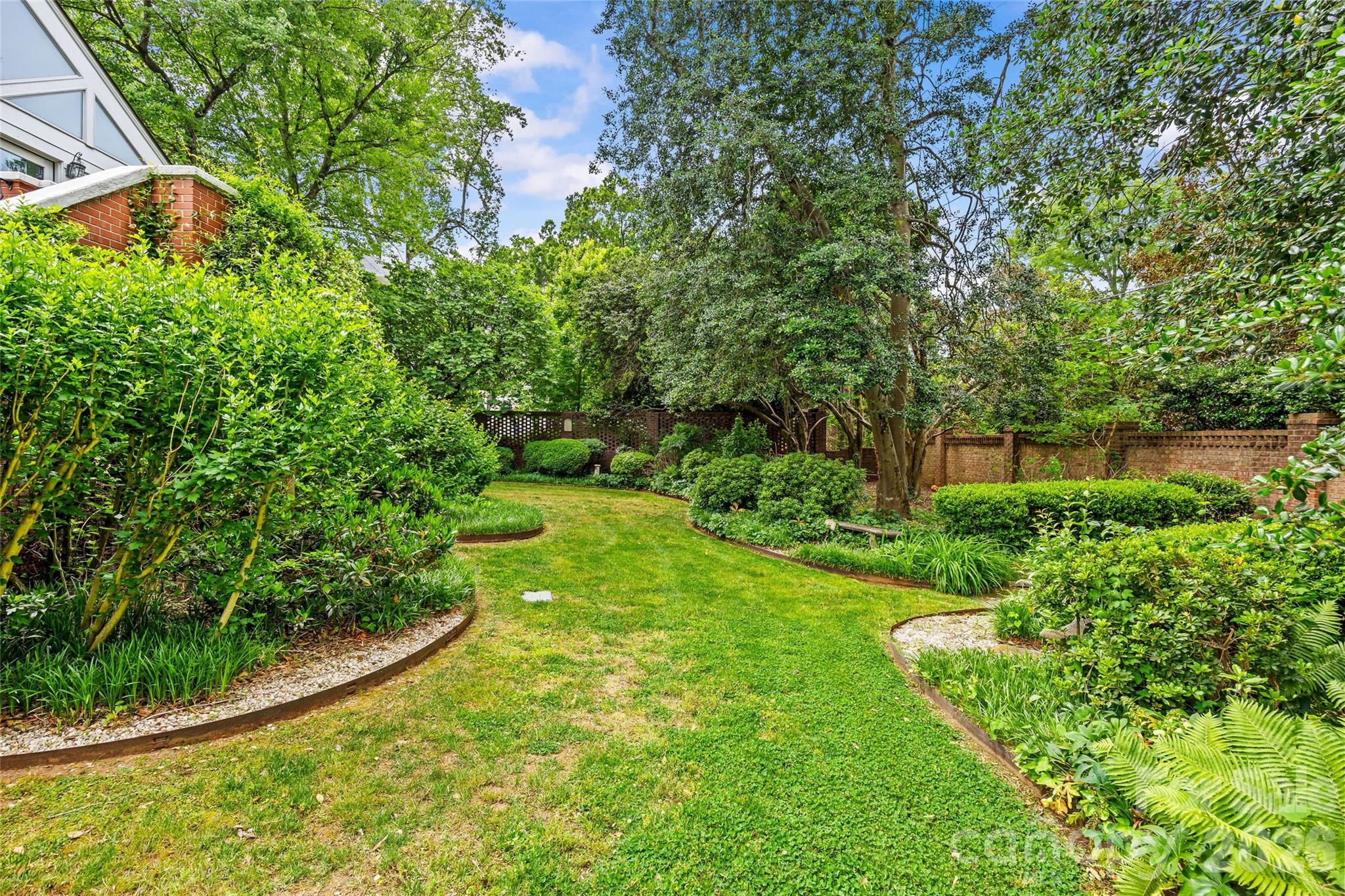 1858 Queens Road W, Charlotte, NC - photo 18 of 49