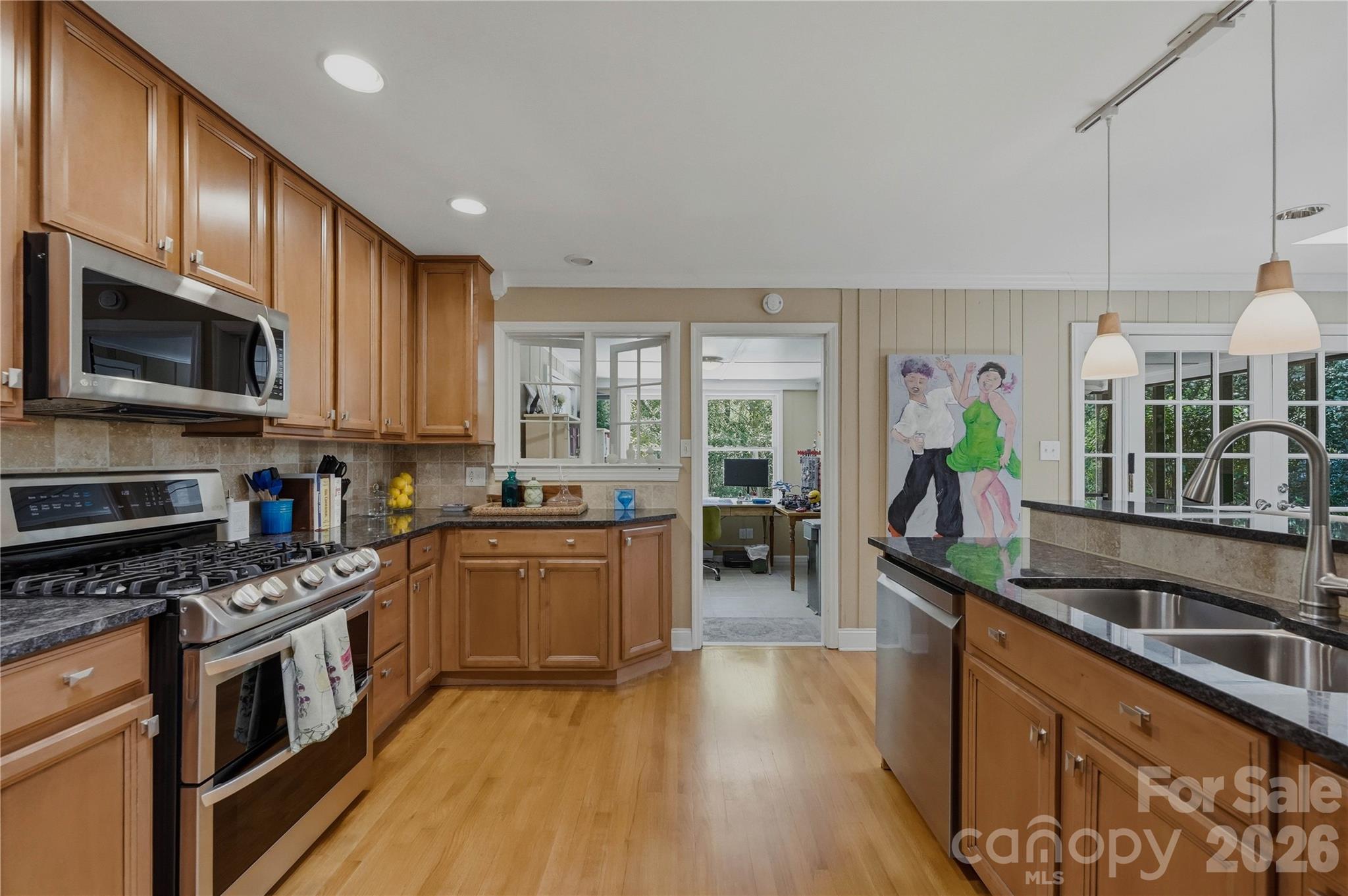 Photo 10 of 6014 Glenridge Road, Charlotte, NC