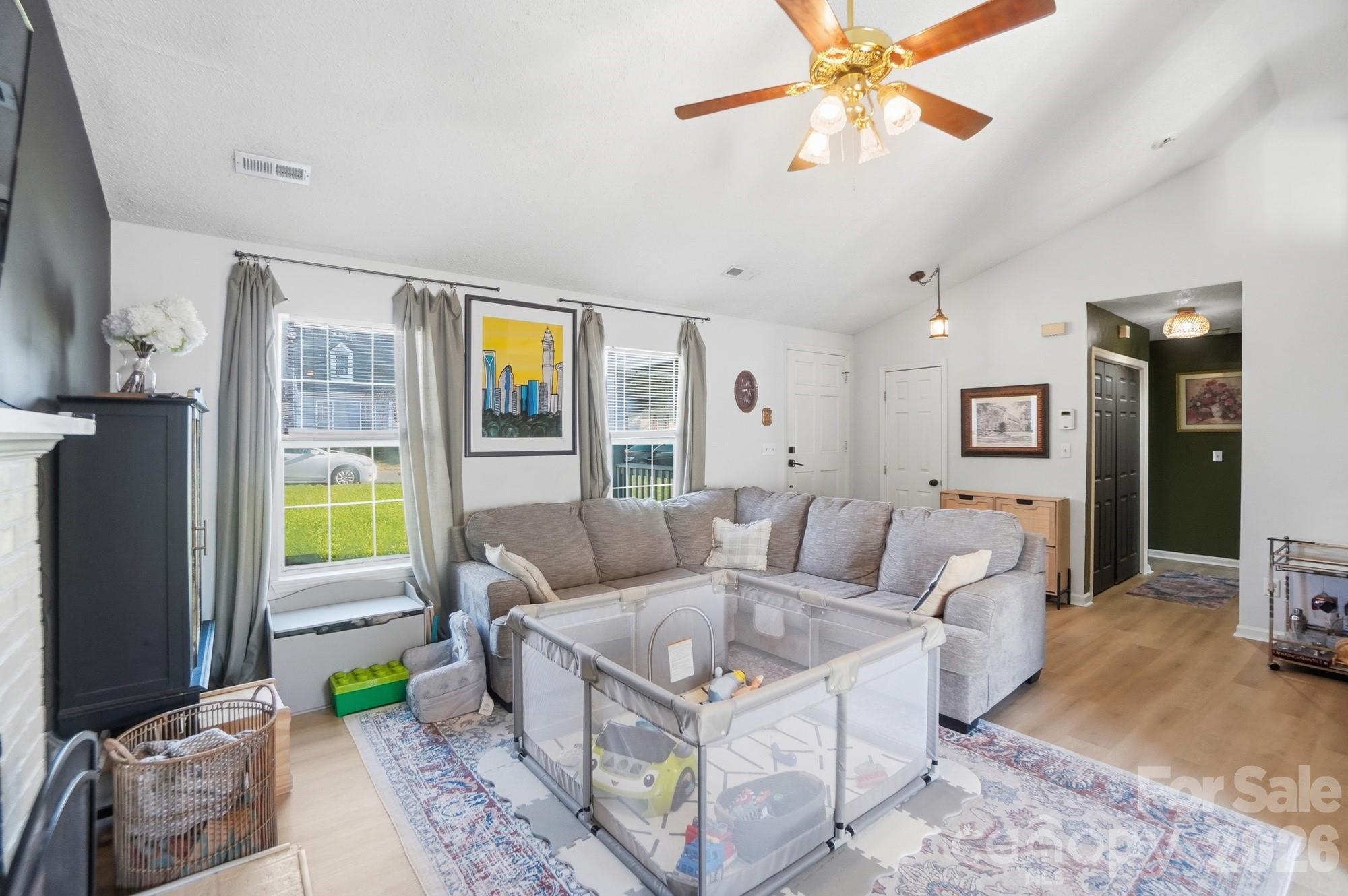 Photo 8 of 9046 Milton Morris Drive, Charlotte, NC