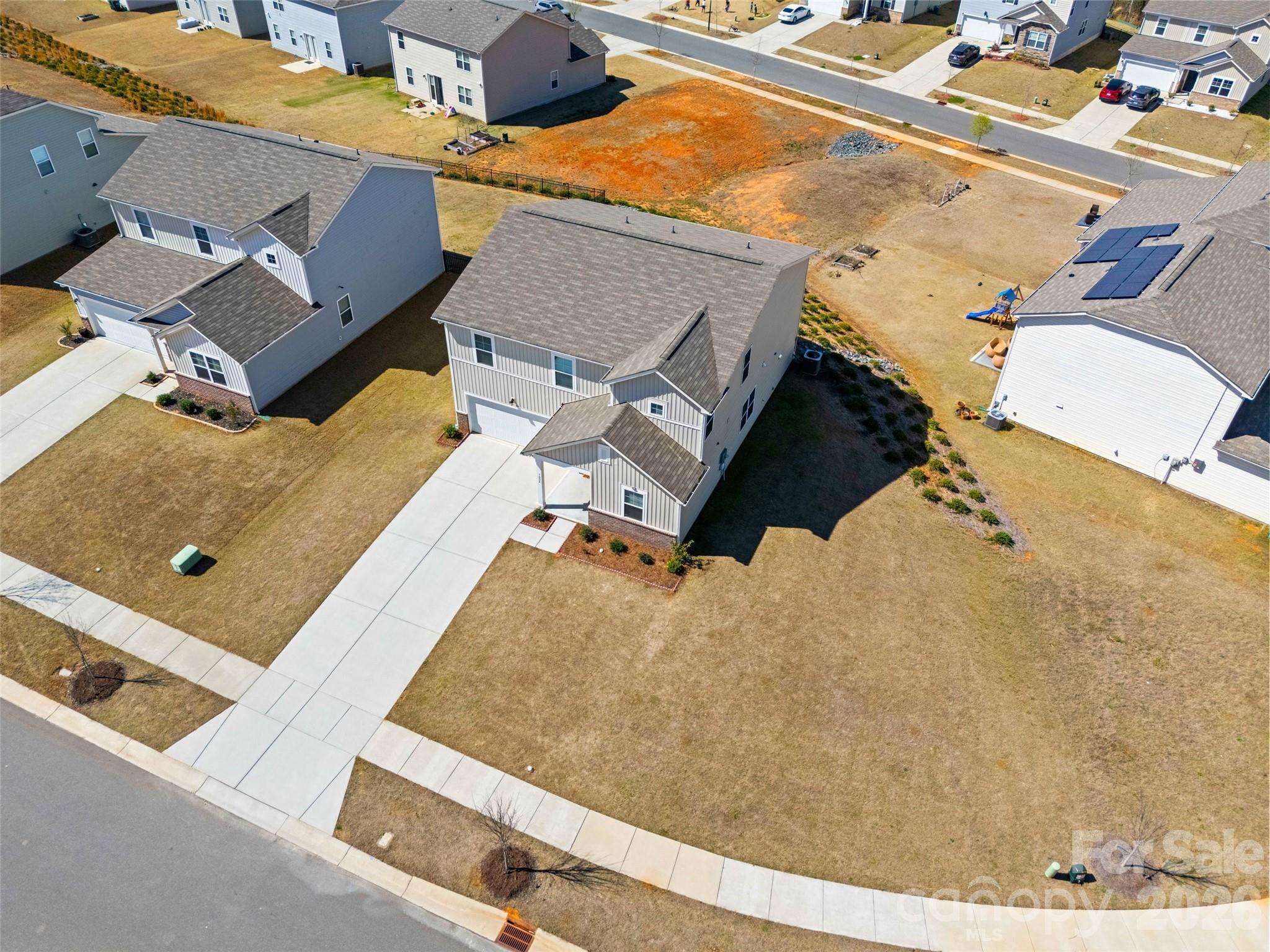 Photo 43 of 7024 Maple Run Circle, Charlotte, NC