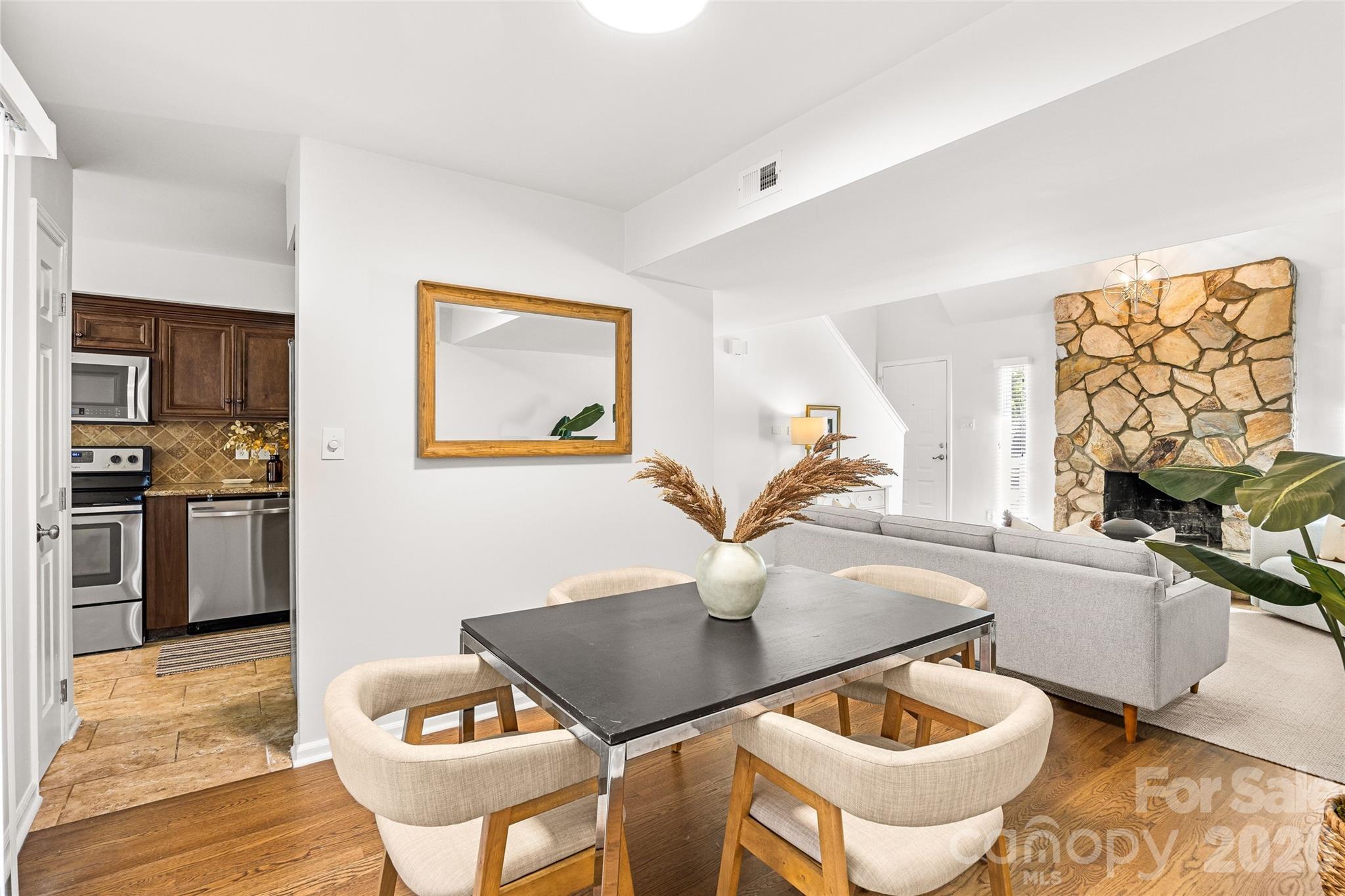 Photo 12 of 9526 Fairway Ridge Road, Charlotte, NC