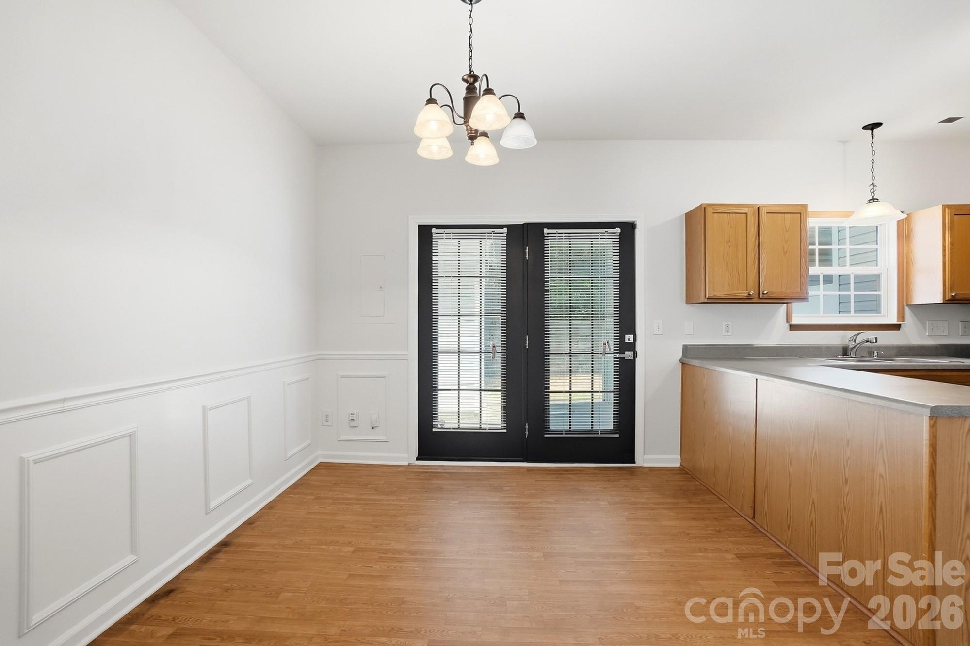 Photo 11 of 5315 Jocelyn Lane, Charlotte, NC