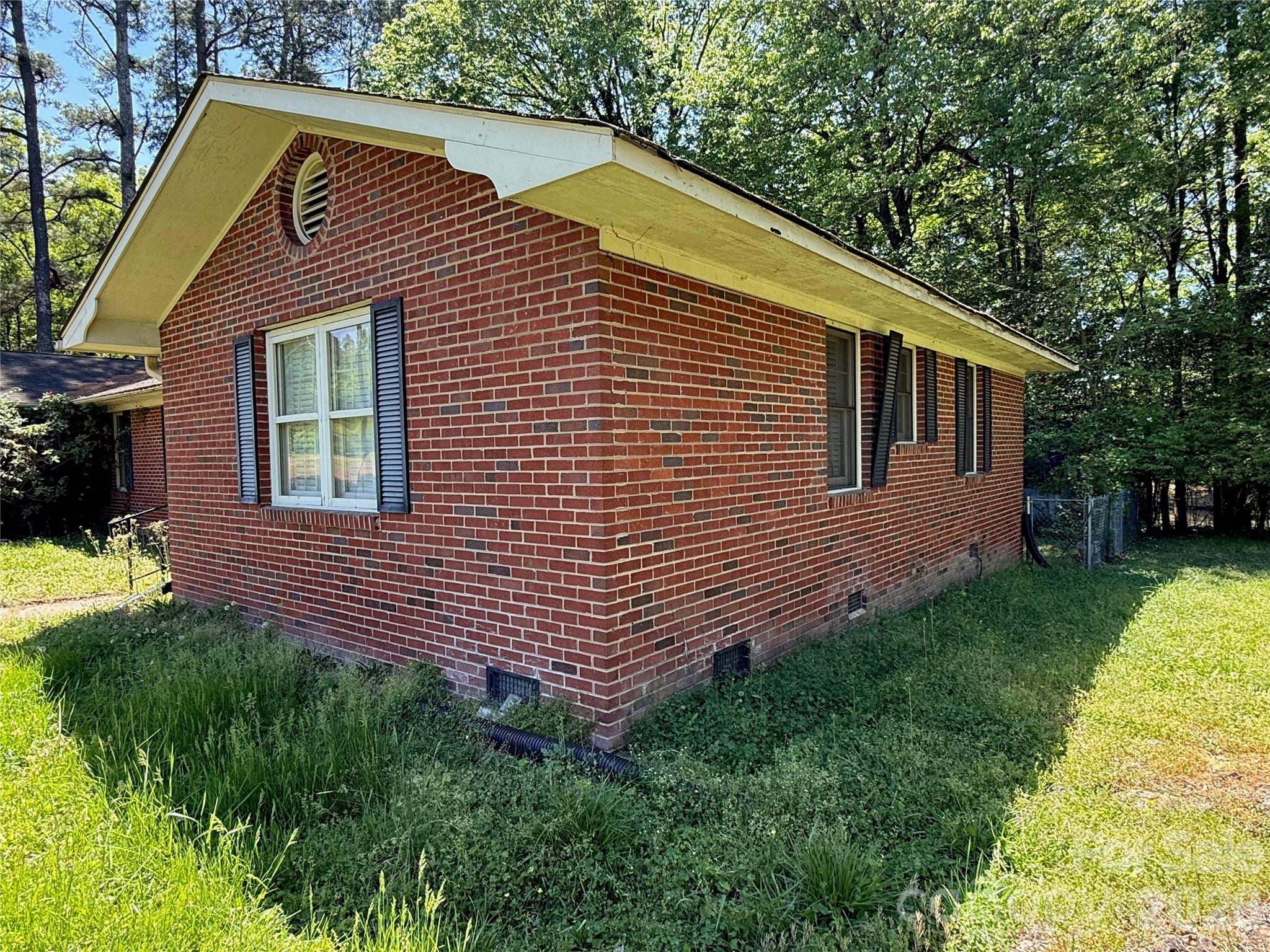Photo 3 of 714 Crestmont Drive SE, Concord, NC