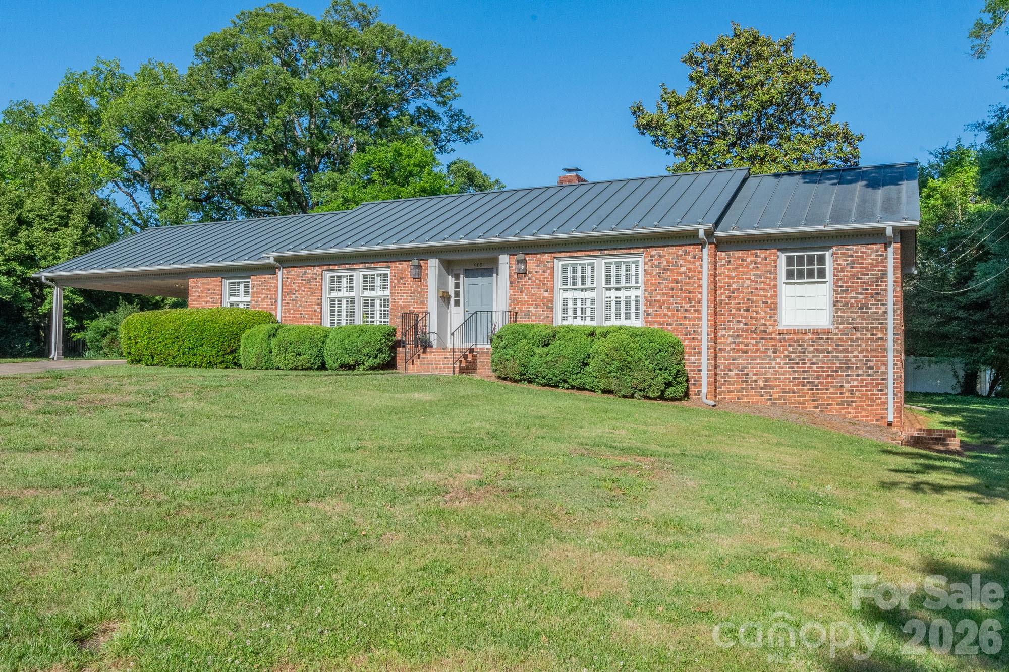905 Kildee Drive, Lexington, NC - photo 2 of 29