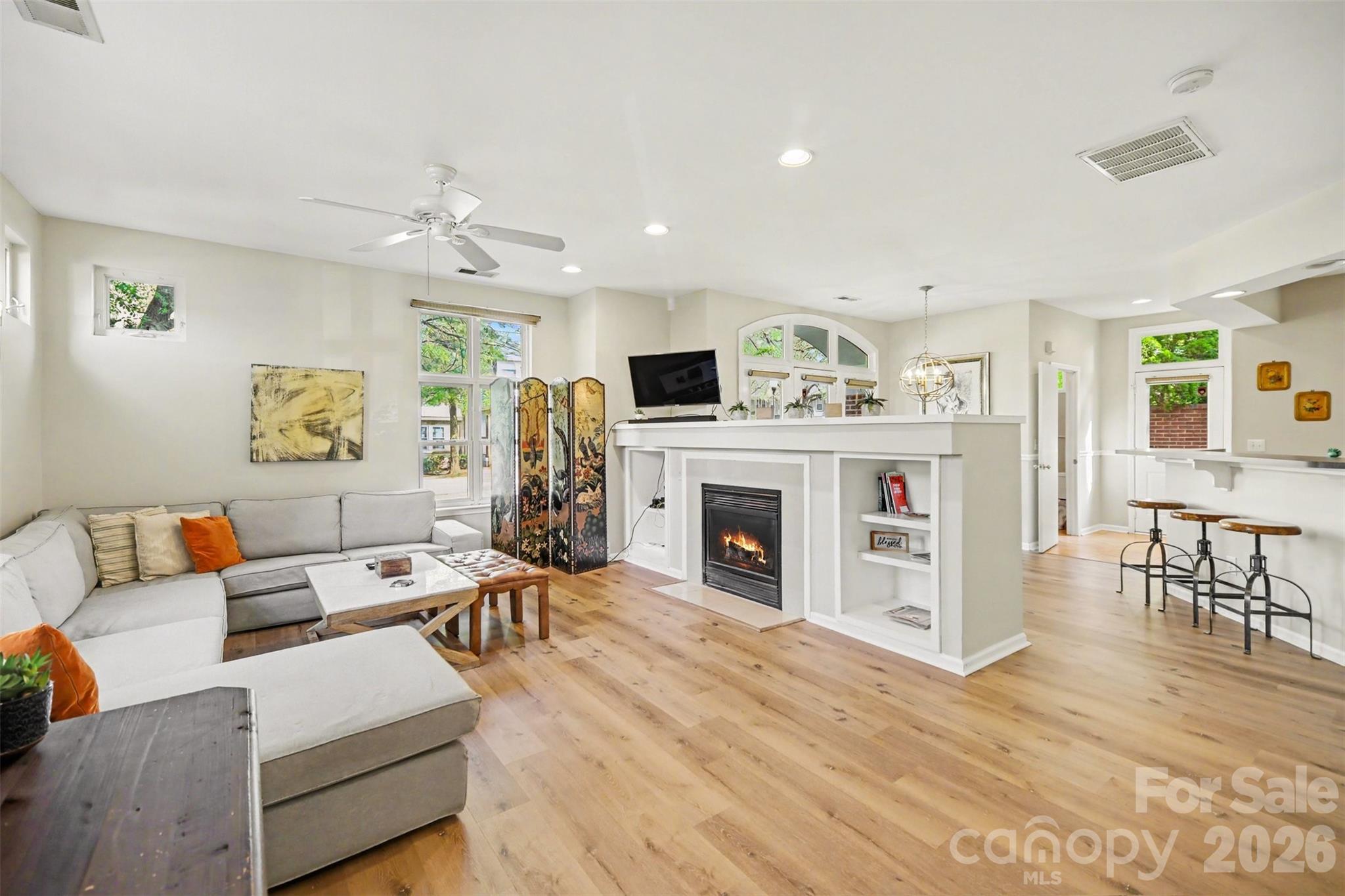Photo 9 of 701 E 8th Street, Charlotte, NC