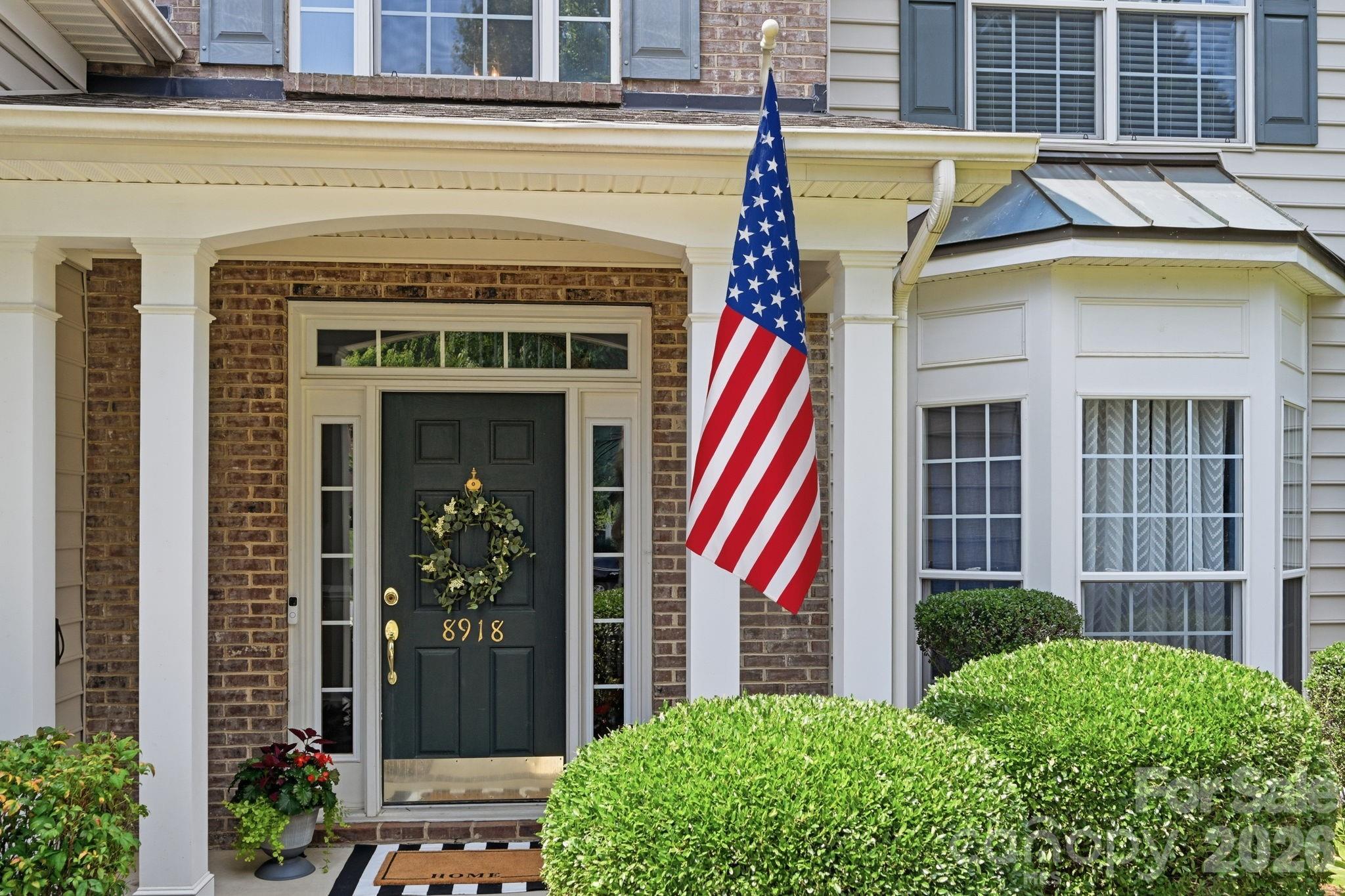 Photo 2 of 8918 Magennis Grove Court, Charlotte, NC