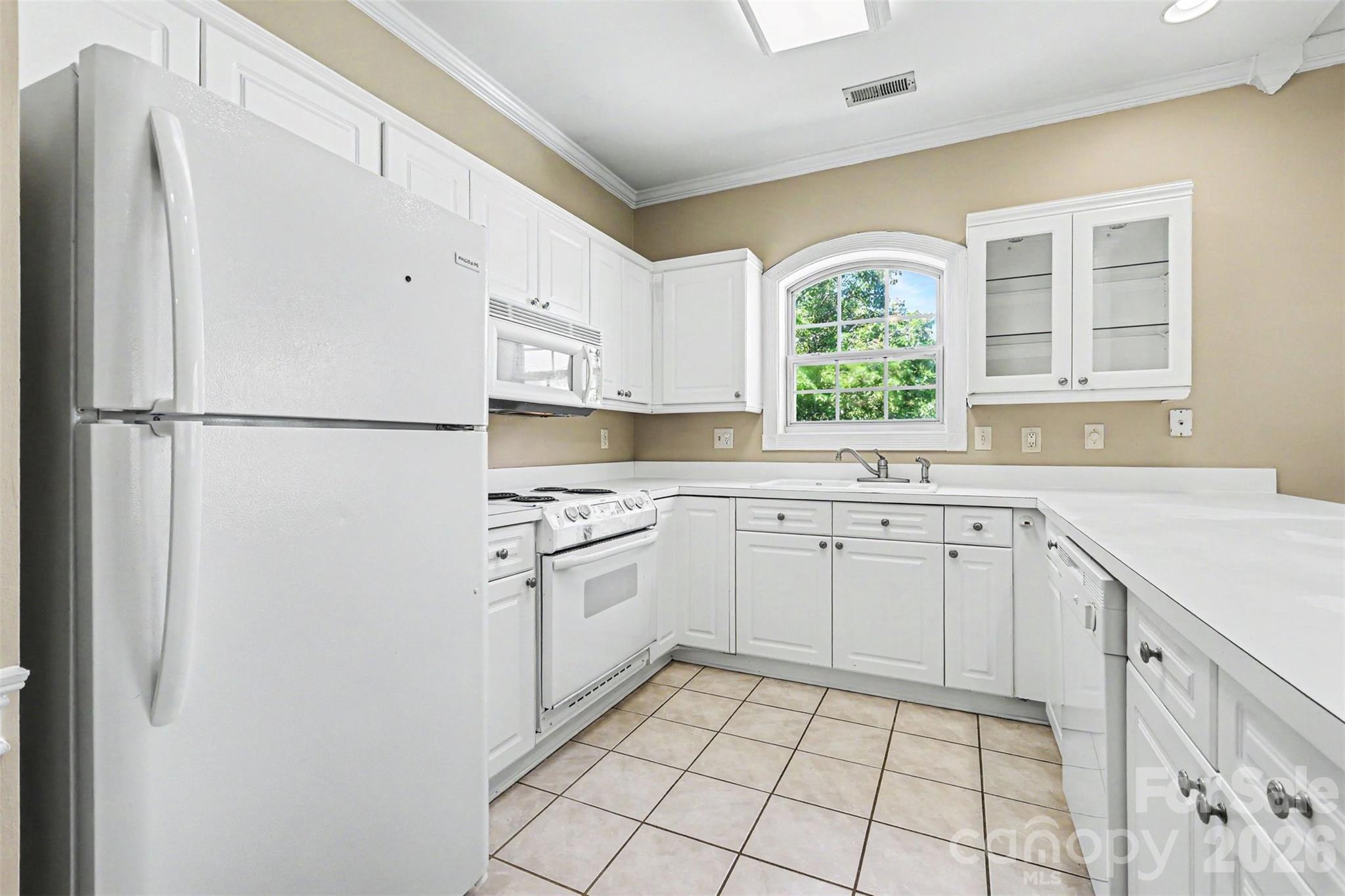Photo 10 of 9241 Meadow Vista Road, Charlotte, NC